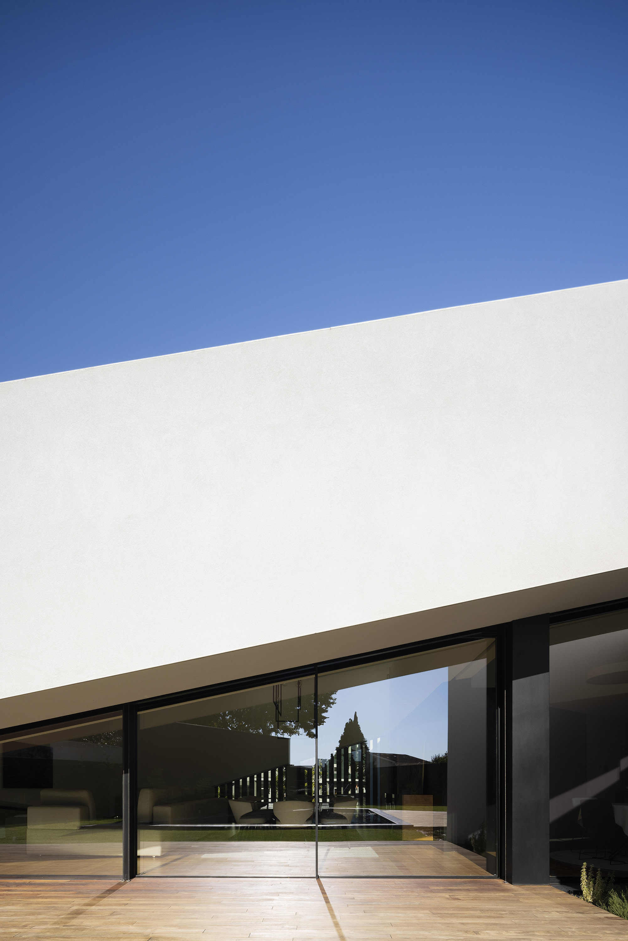 TILT HOUSE by MUTANT ARQUITECTURA & DESIGN - Architizer