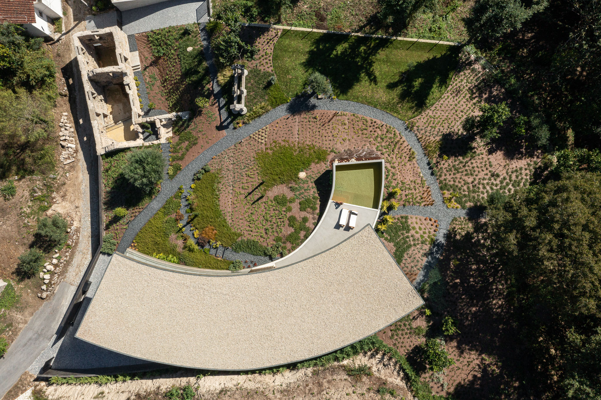 Idea 3860797: CASA DE BOURO by MUTANT ARQUITECTURA & DESIGN in Terras ...