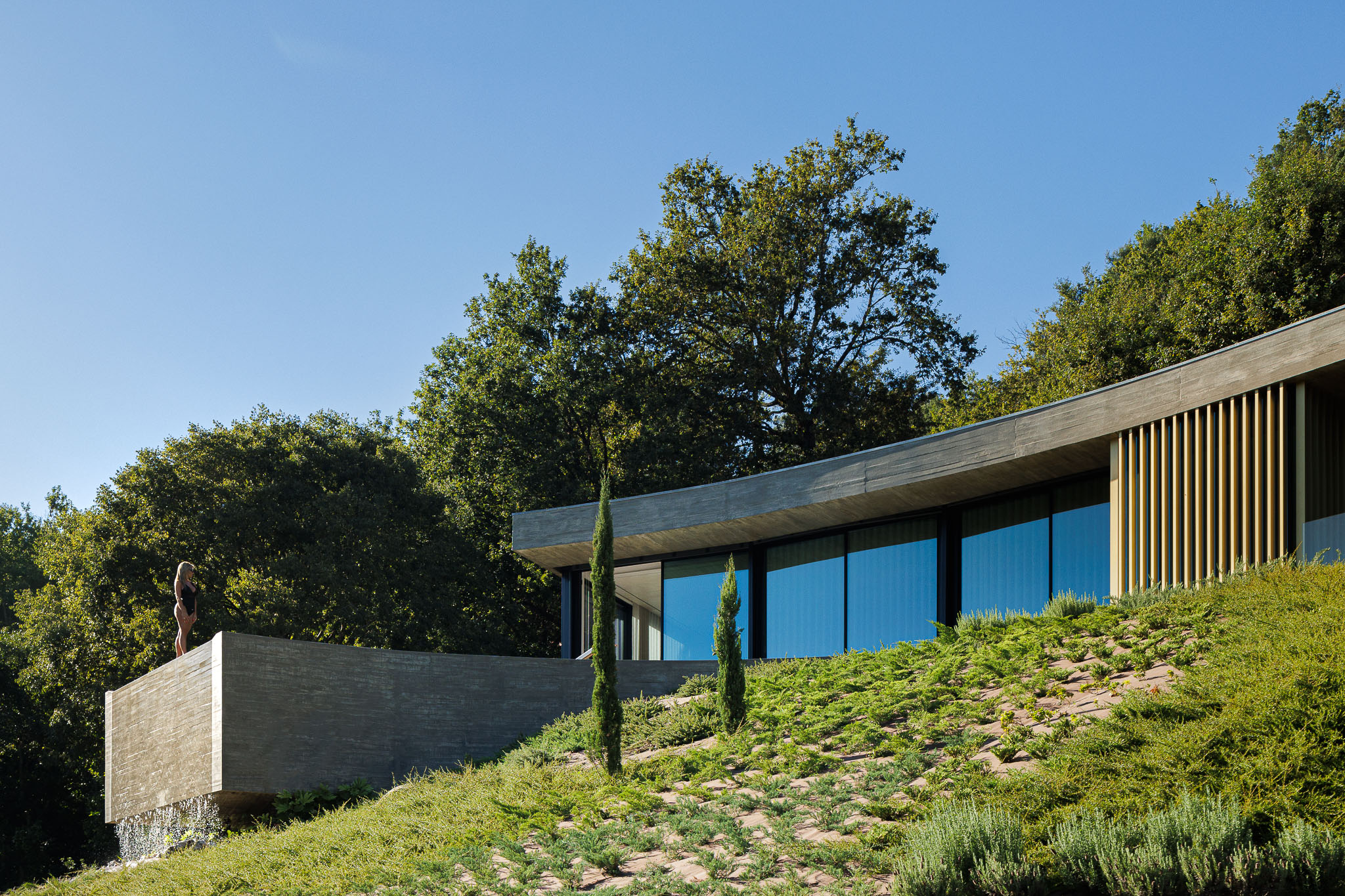 CASA DE BOURO by MUTANT ARQUITECTURA & DESIGN - Architizer