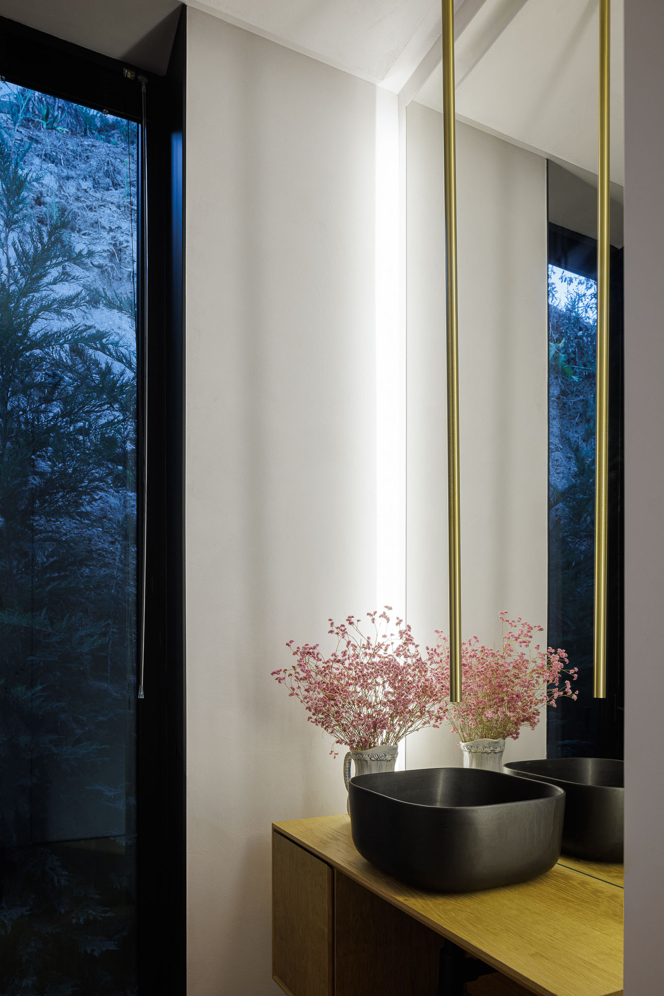 CASA DE BOURO by MUTANT ARQUITECTURA & DESIGN - Architizer