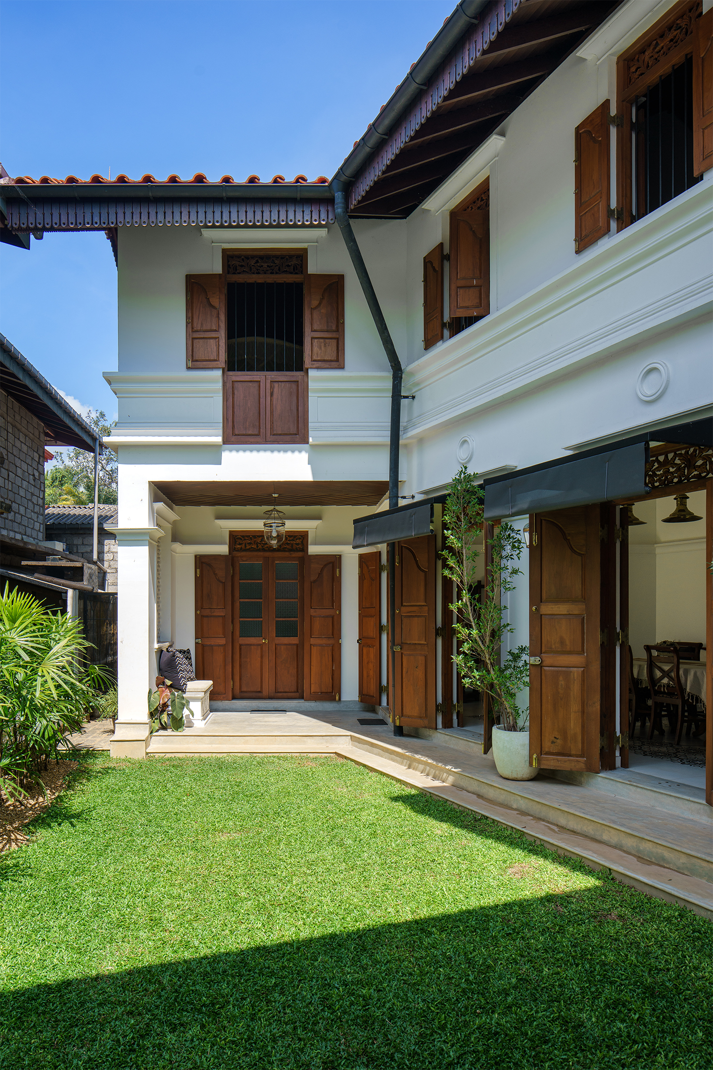 Traditional Elite Residence by earchitectstudio - Architizer