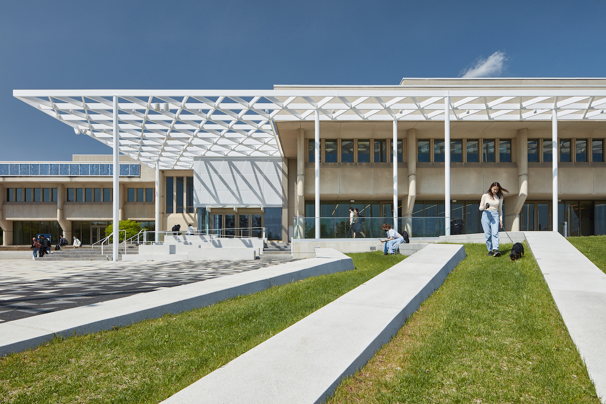 UTM Meeting Place Renovation, University of Toronto Mississauga Campus ...