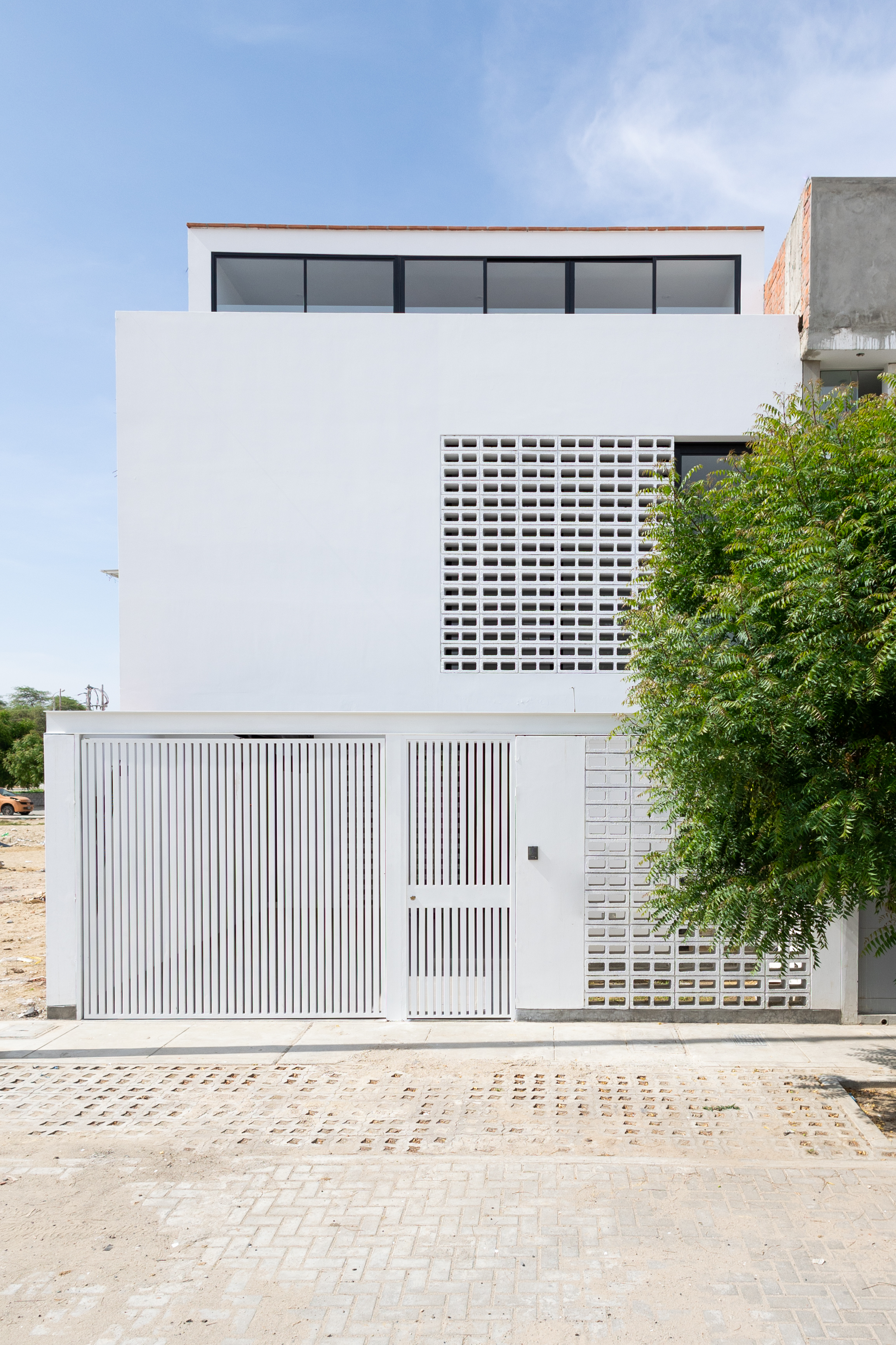 REYES HOUSE by ARAM ARCHITECTS - Architizer