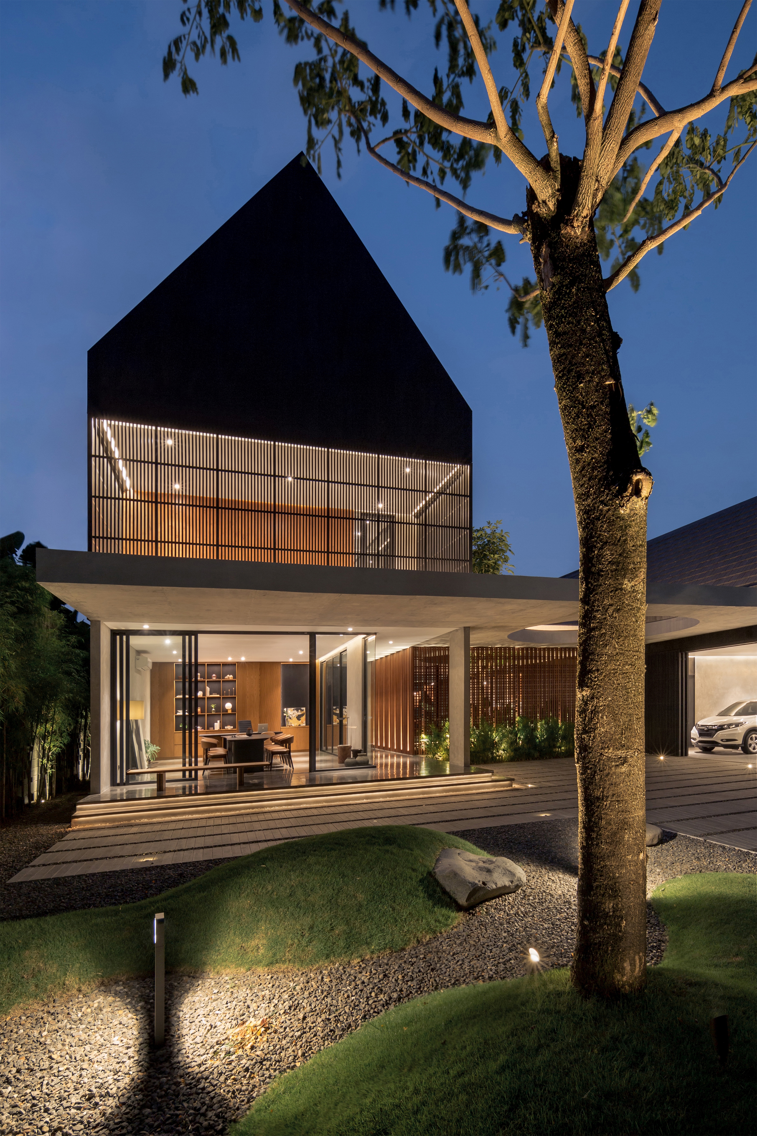 Halo House by Tamara Wibowo Architects - Architizer