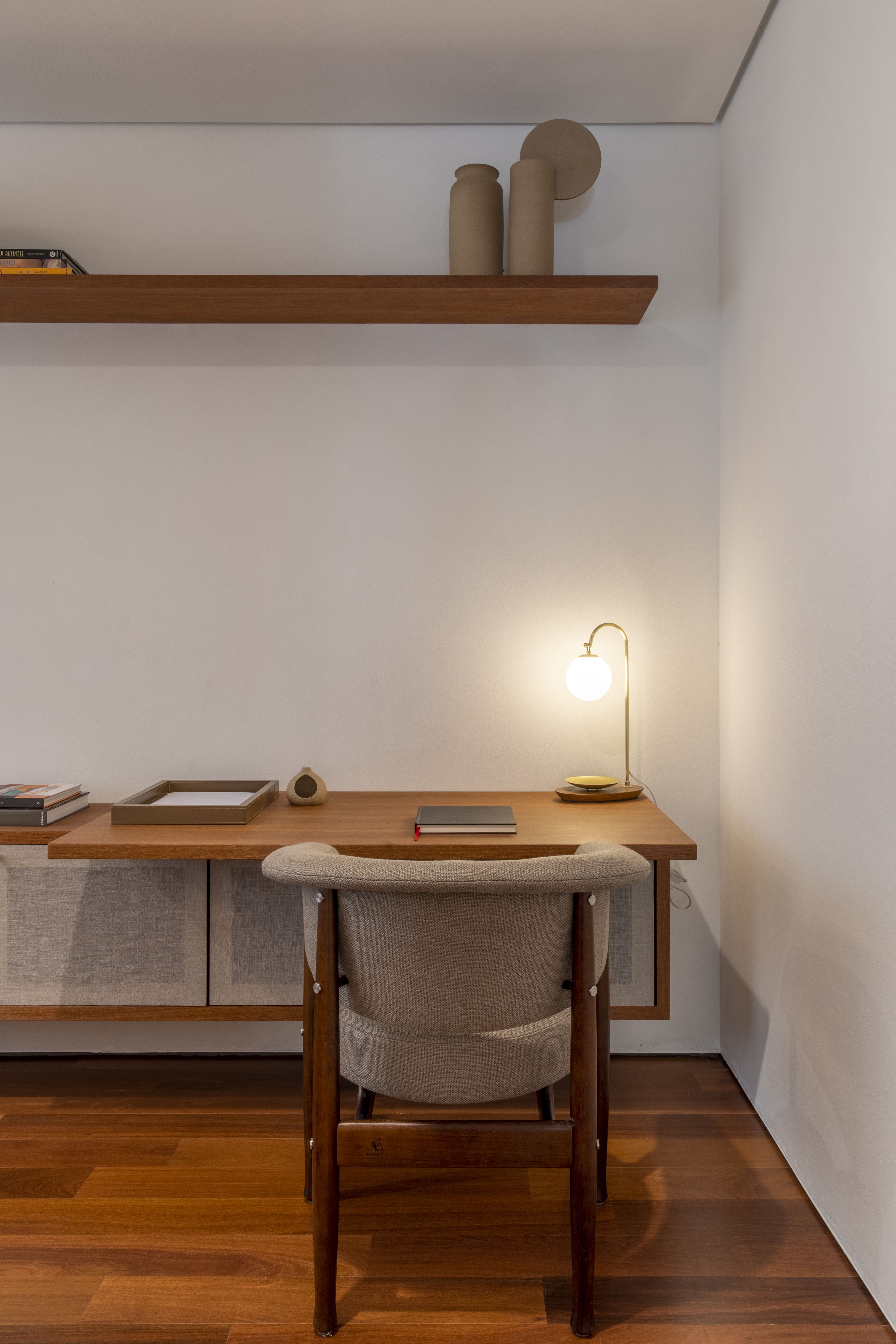 Melo Alves 645 Apartment by Matheus Farah e Manoel Maia Arquitetura ...