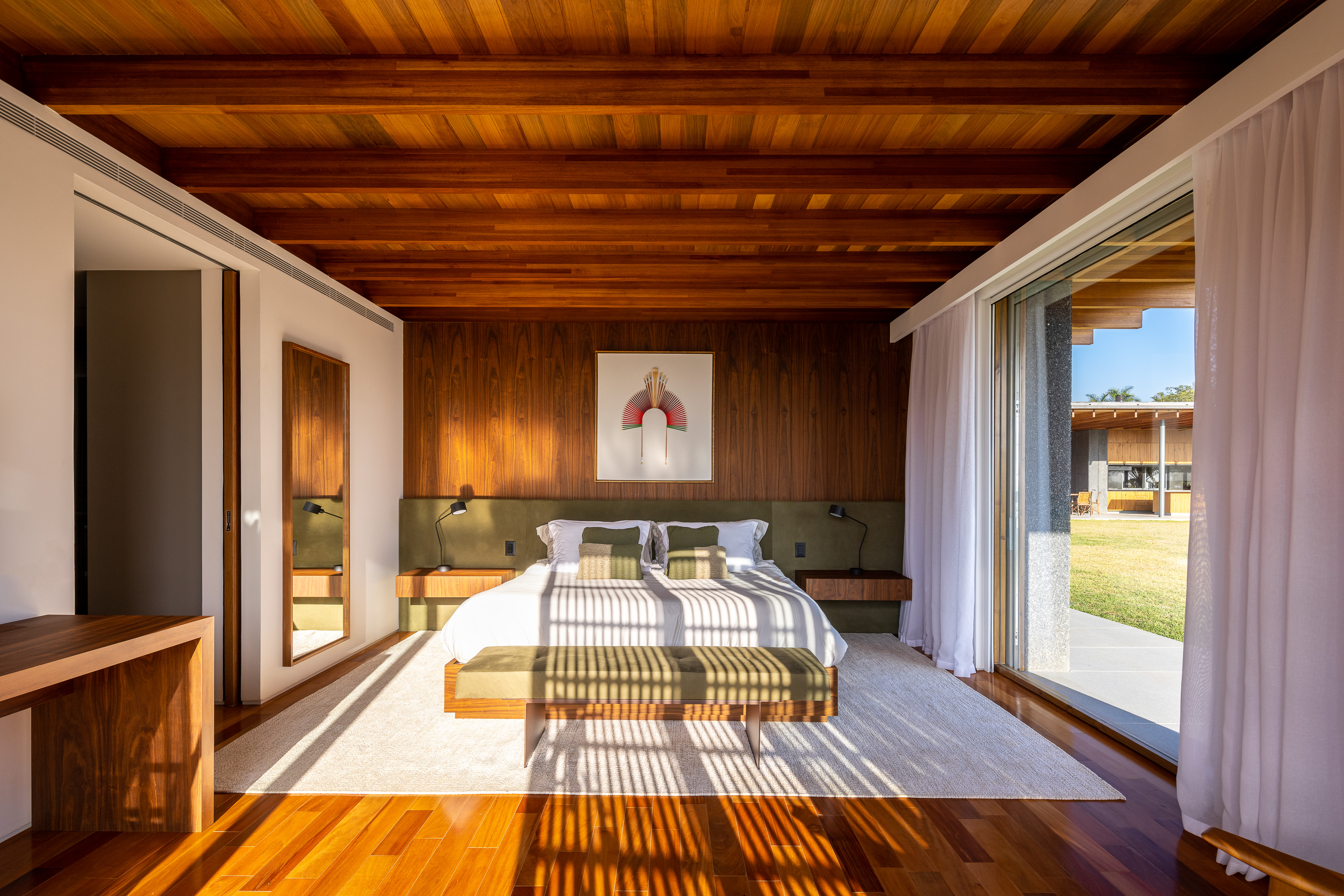 Madeira House by Matheus Farah e Manoel Maia Arquitetura - Architizer