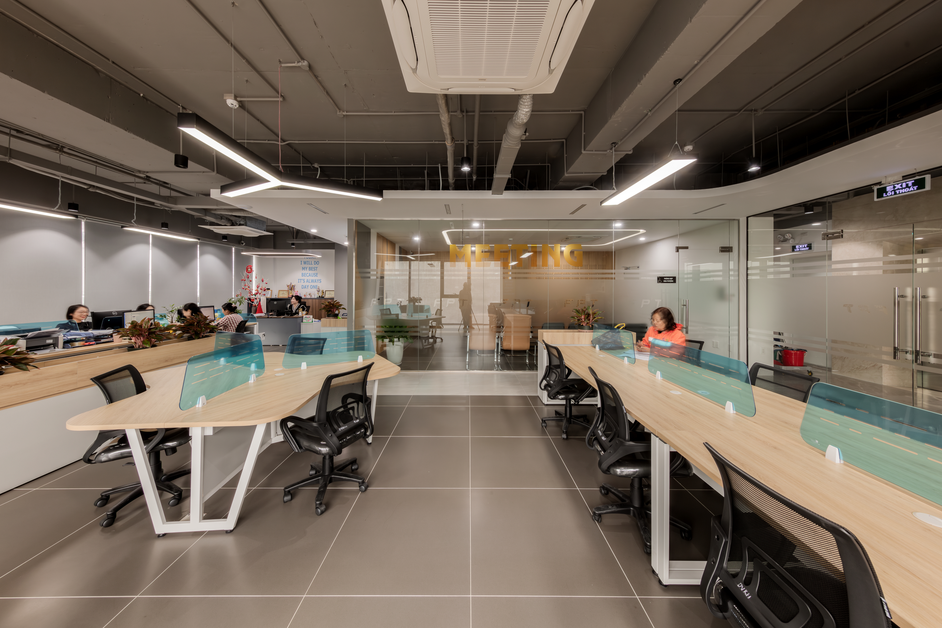 FPT TELECOM OFFICE by XMArchitect - Architizer