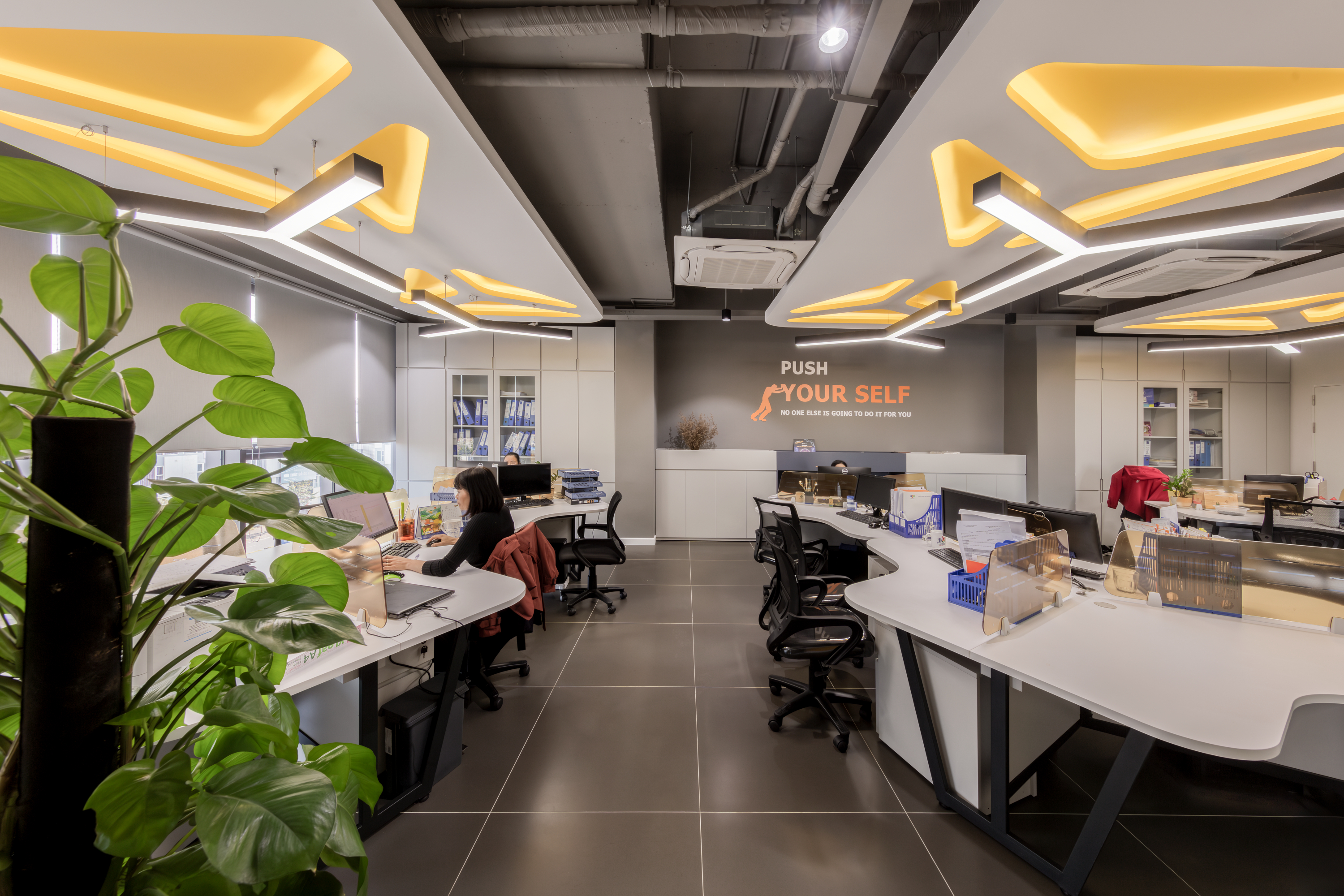 FPT TELECOM OFFICE by XMArchitect - Architizer