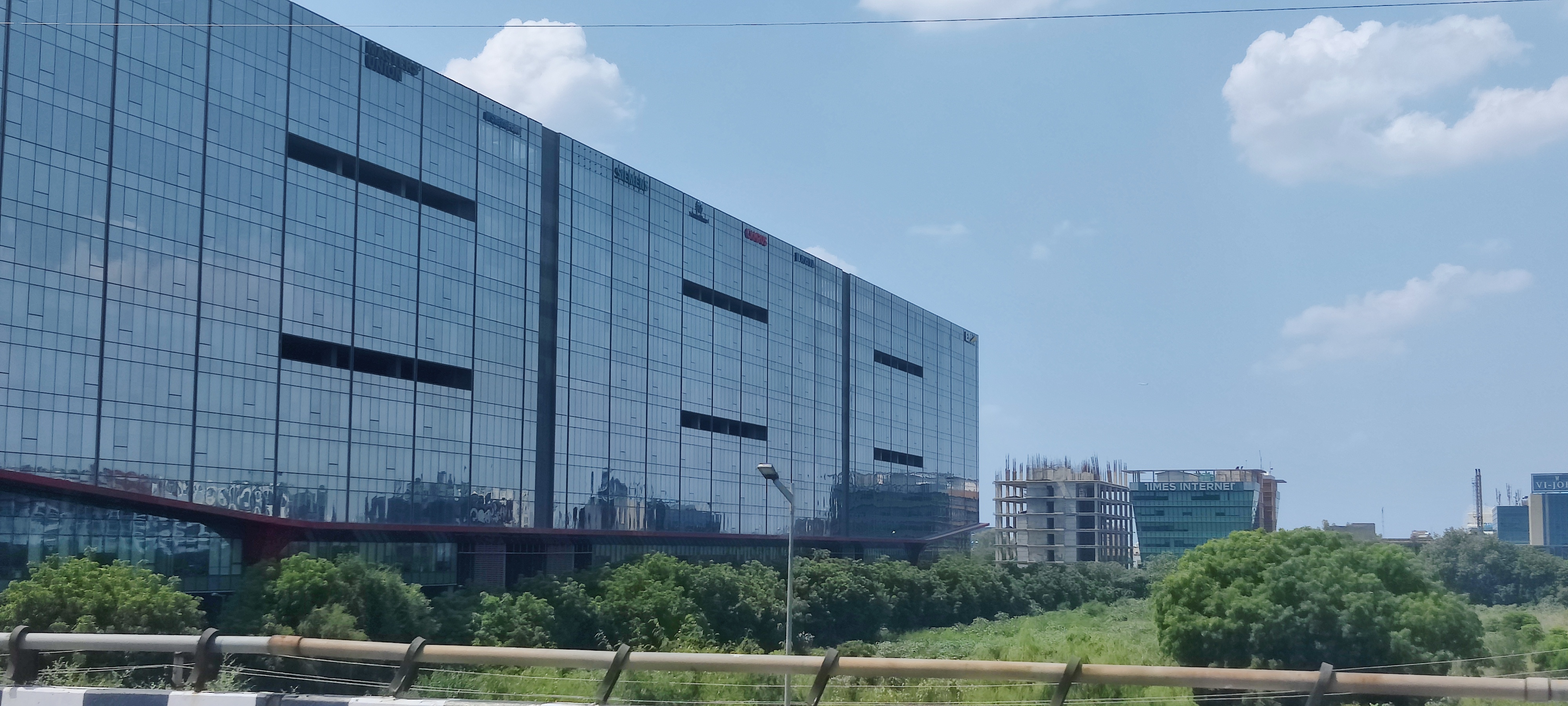 DLF Cyberpark by BES Consultants - Architizer