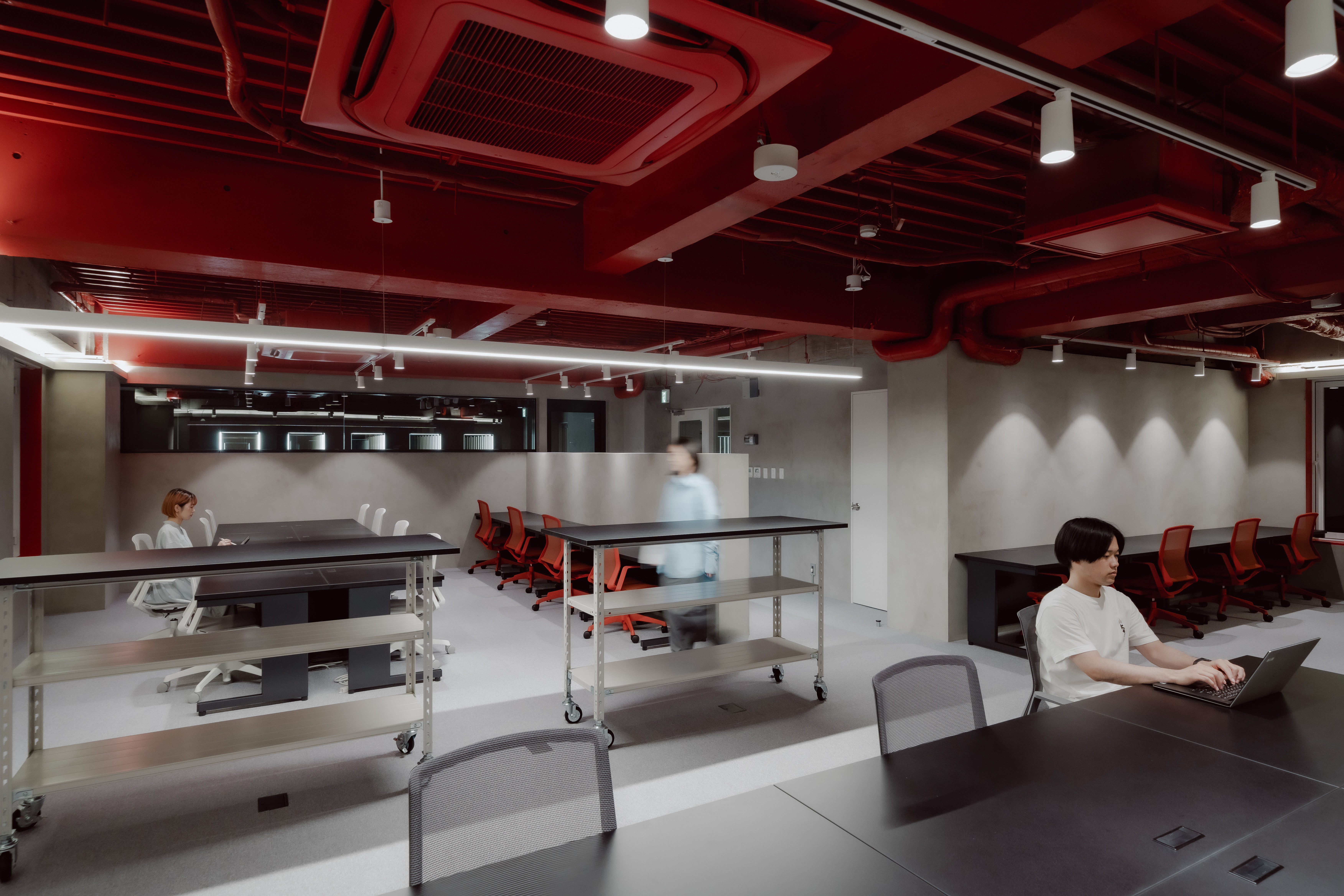 Japanese WEB Manga studio by GAMMA Architects - Architizer