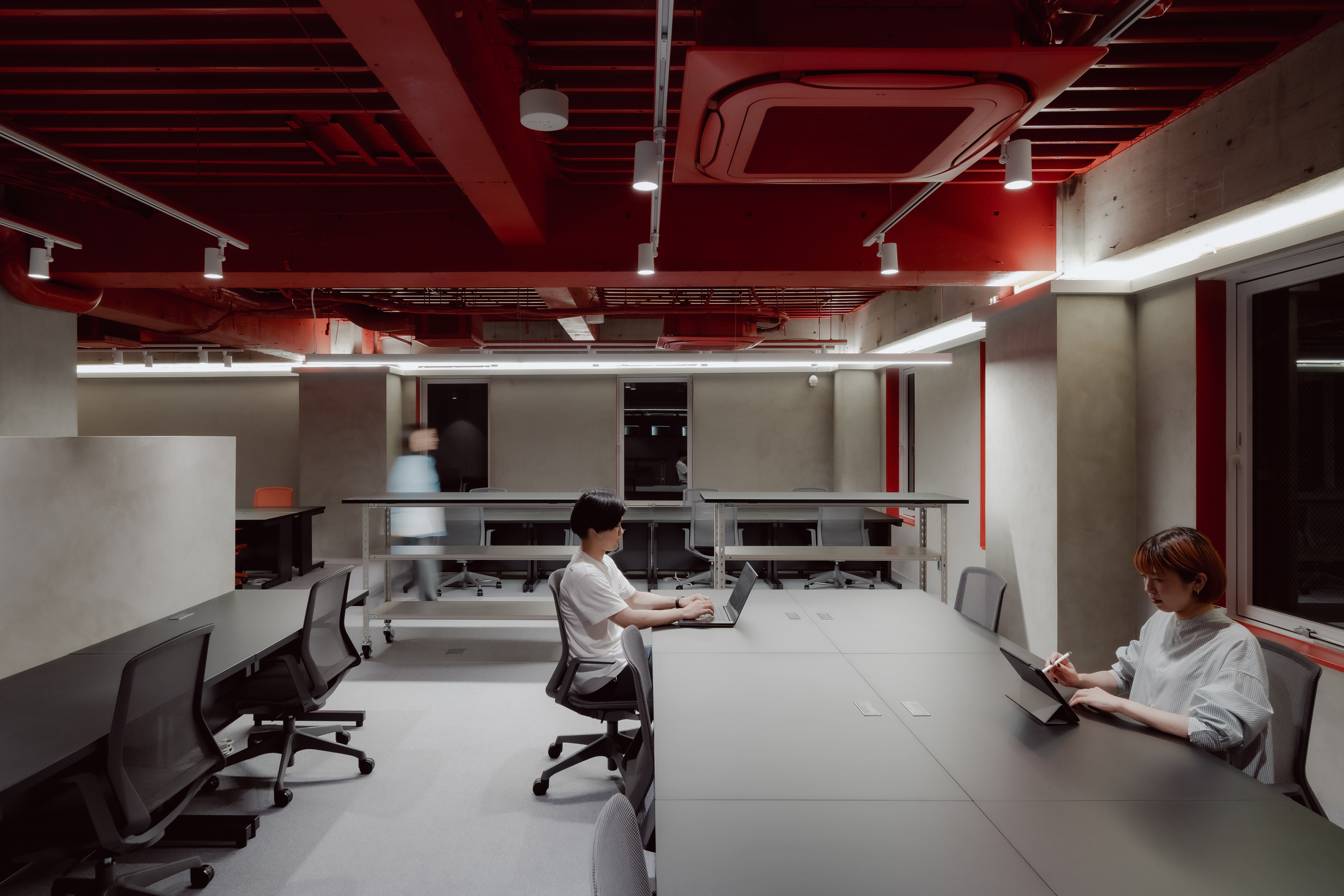 Japanese WEB Manga studio by GAMMA Architects - Architizer