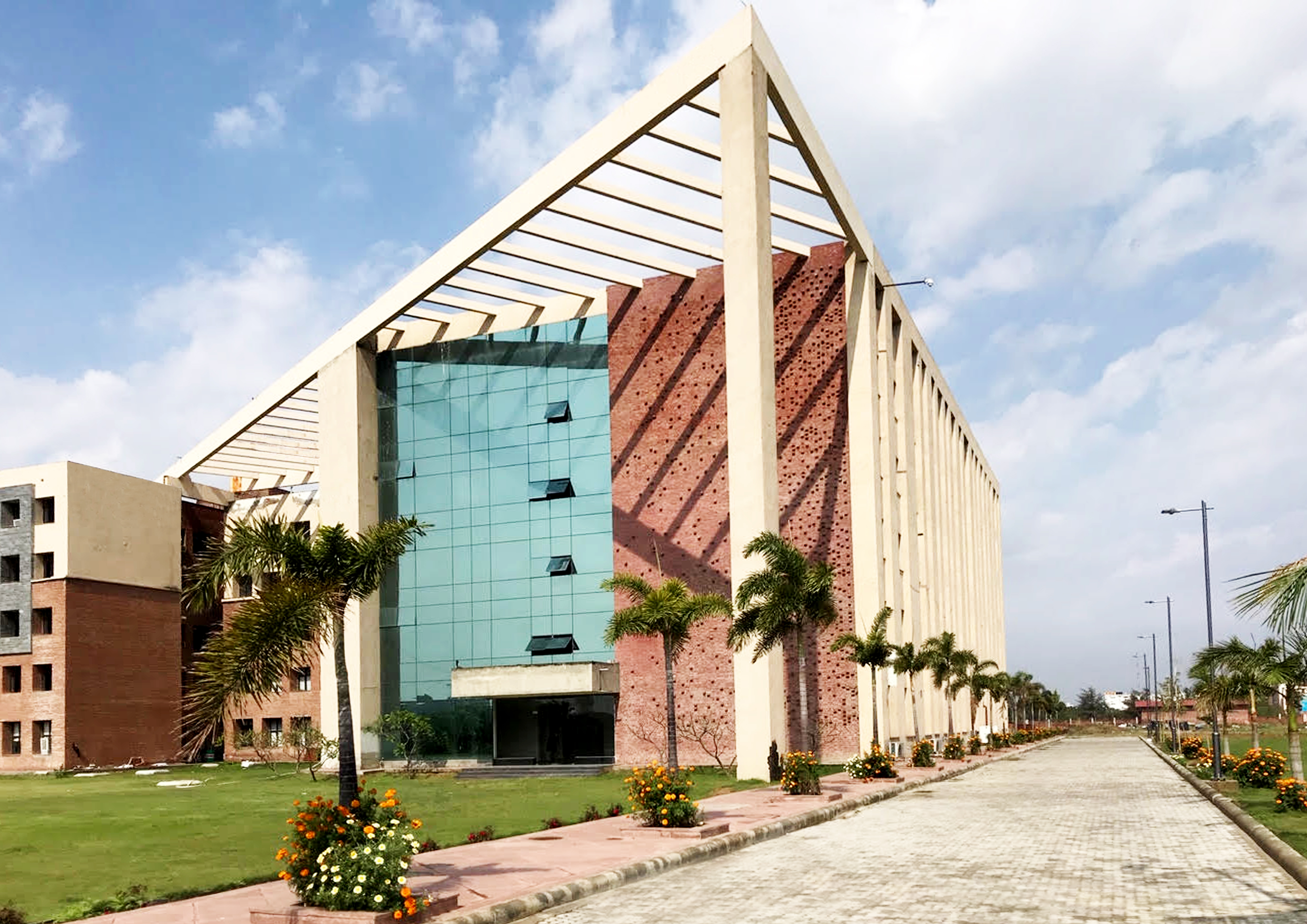 KCC Institute of Technology by Vijay Gupta Architects - Architizer