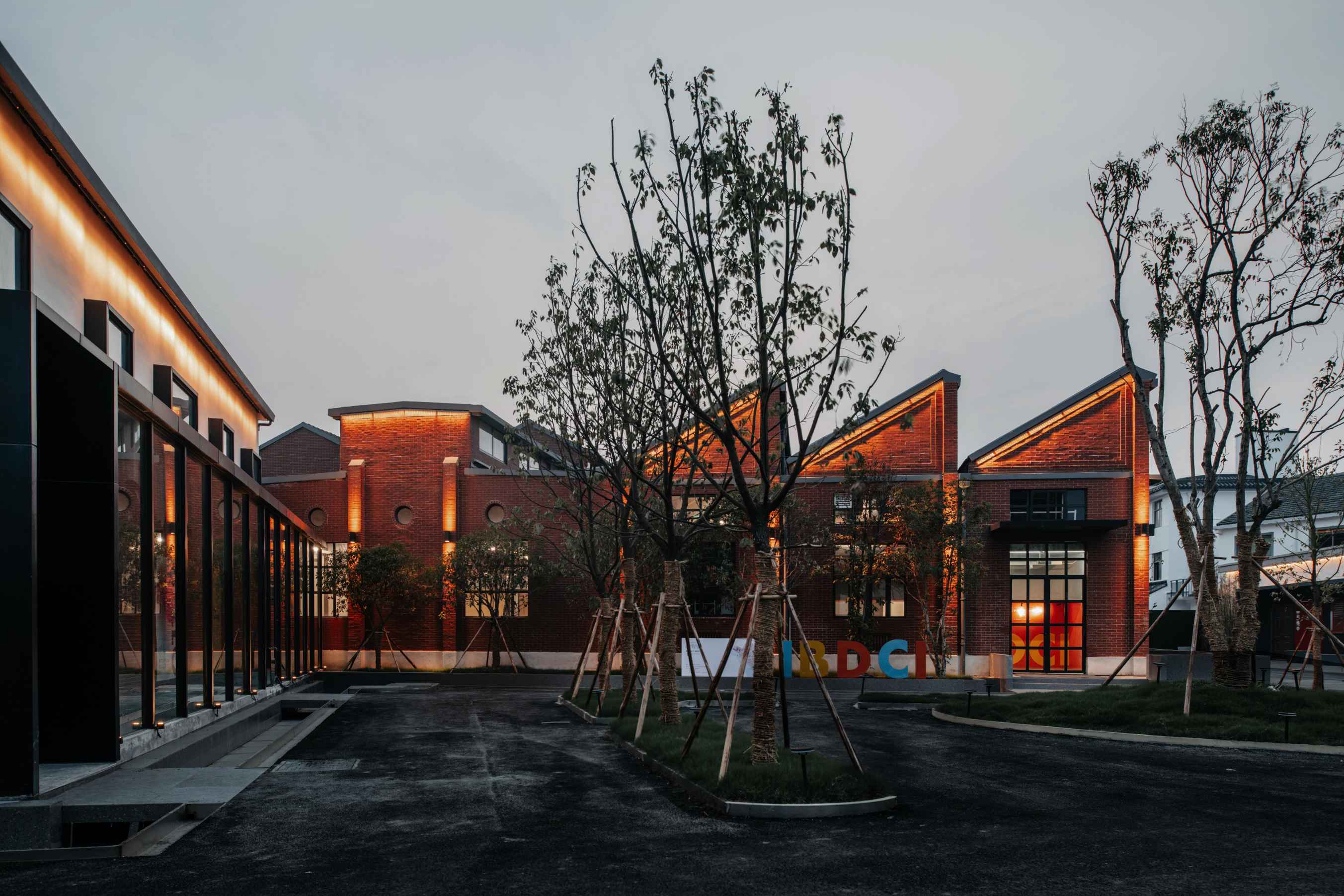 Renovation of Suzhou Shengze Tanqiu Silk Reeling Factory by Parallect ...