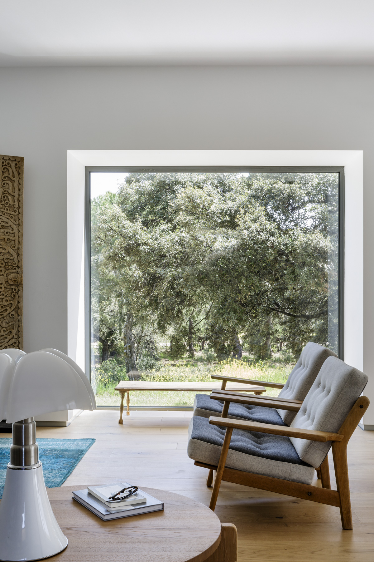 LS COUNTRY HOUSE by ÁBATON - Architizer