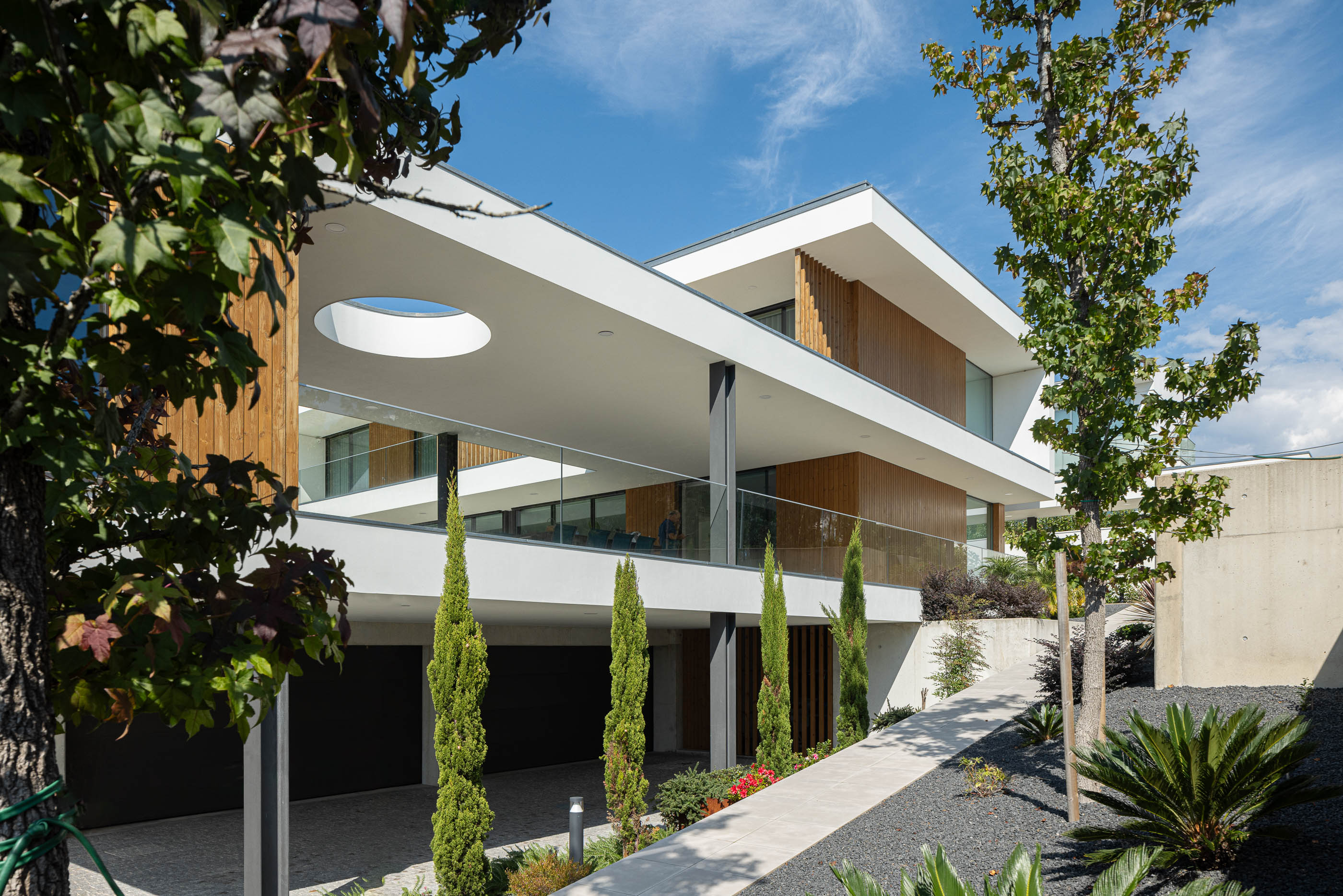 J.M.C. House by Atelier d'Arquitectura Lopes da Costa - Architizer