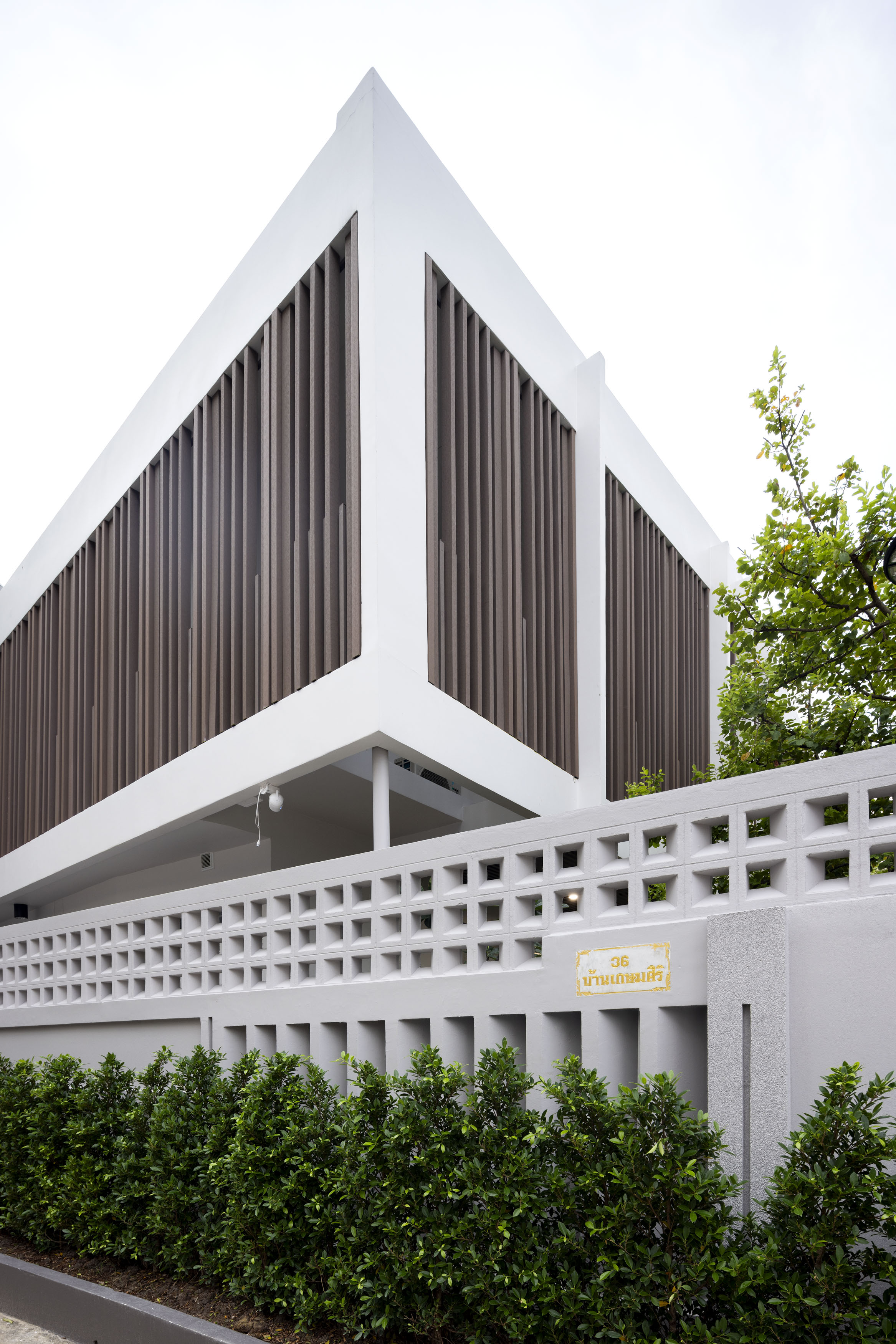 V18 House Renovation by S+S Architects - Architizer