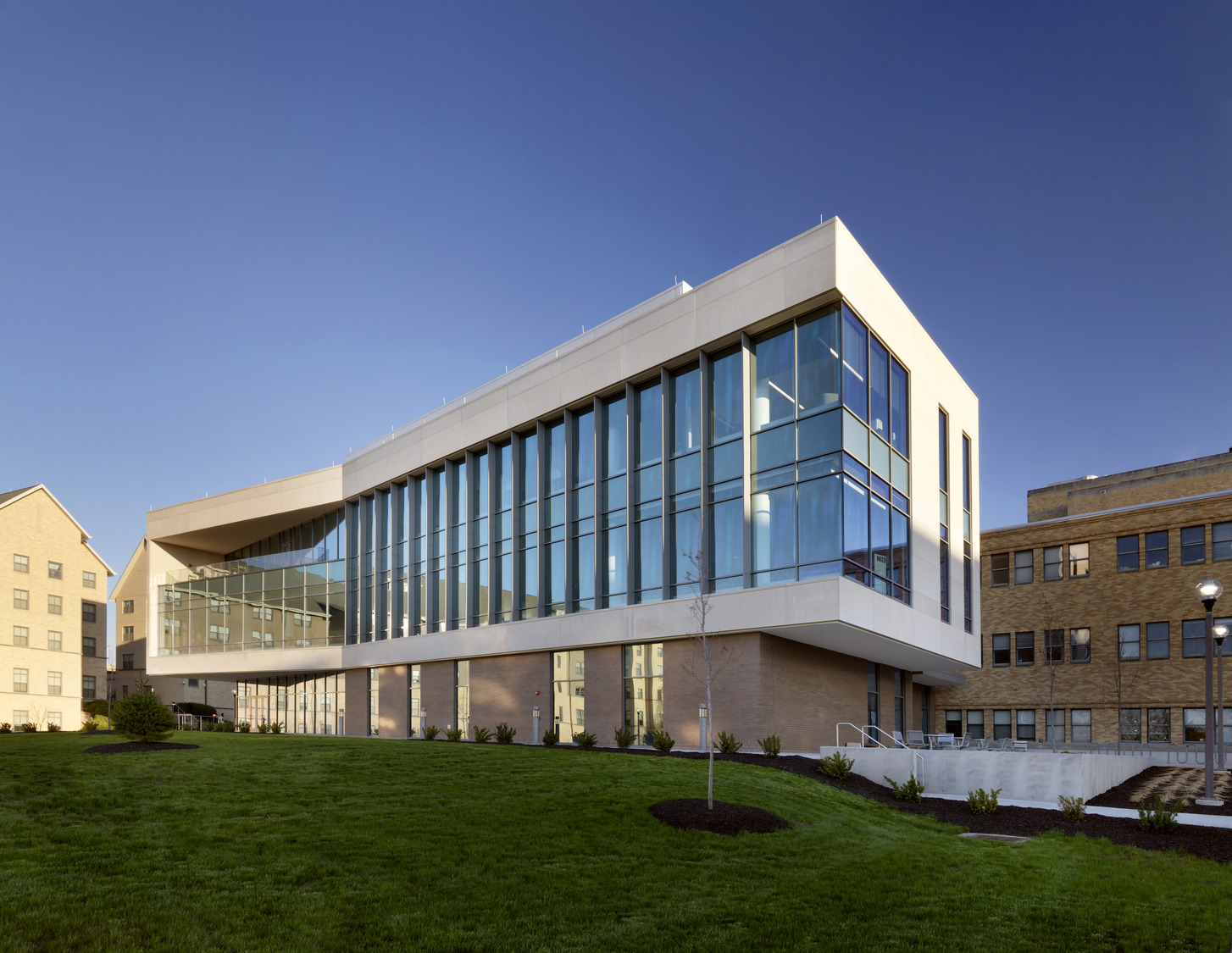 University of Missouri – Columbia Sinclair School of Nursing by Walter ...