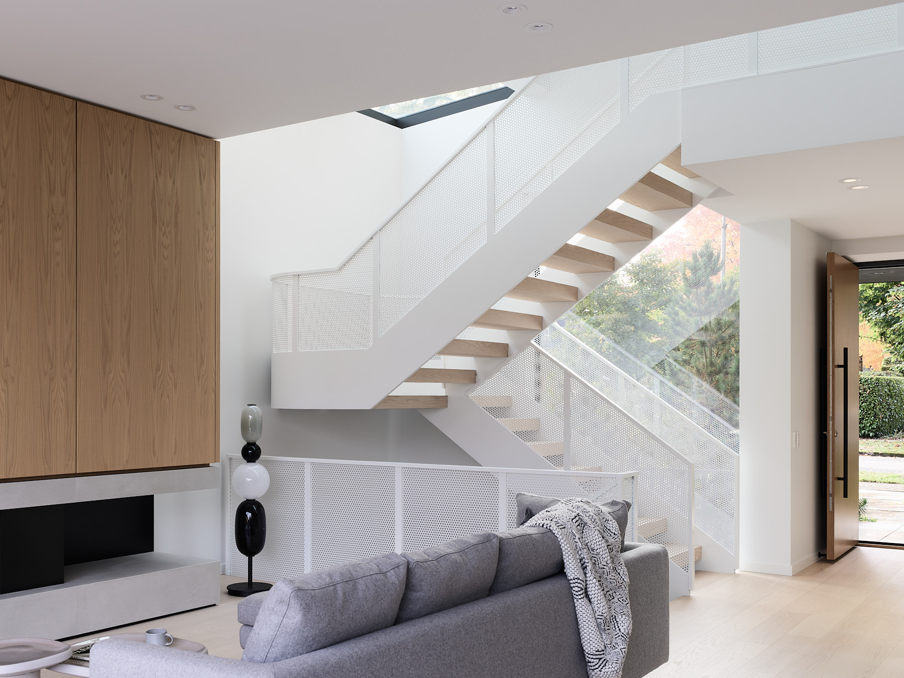 Riley Park Residence by Frits de Vries Architects + Associates Ltd ...