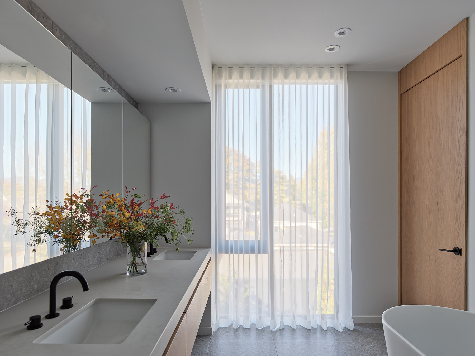 Riley Park Residence by Frits de Vries Architects + Associates Ltd ...