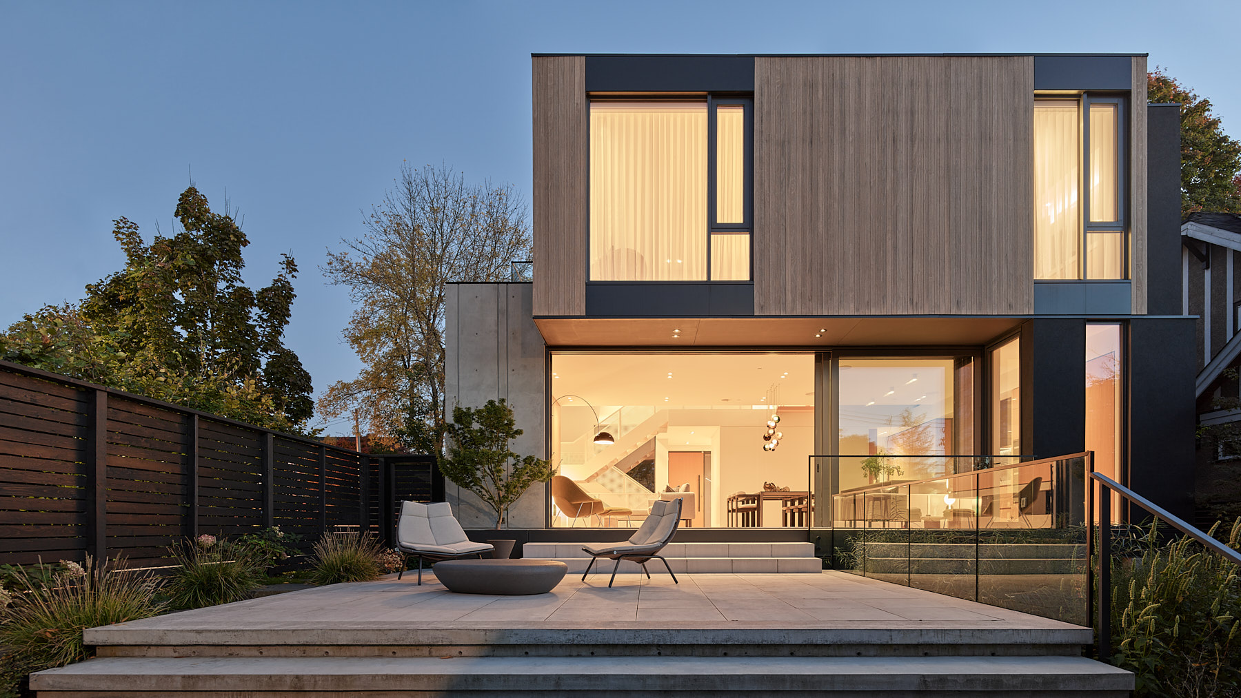 Riley Park Residence by Frits de Vries Architects + Associates Ltd ...