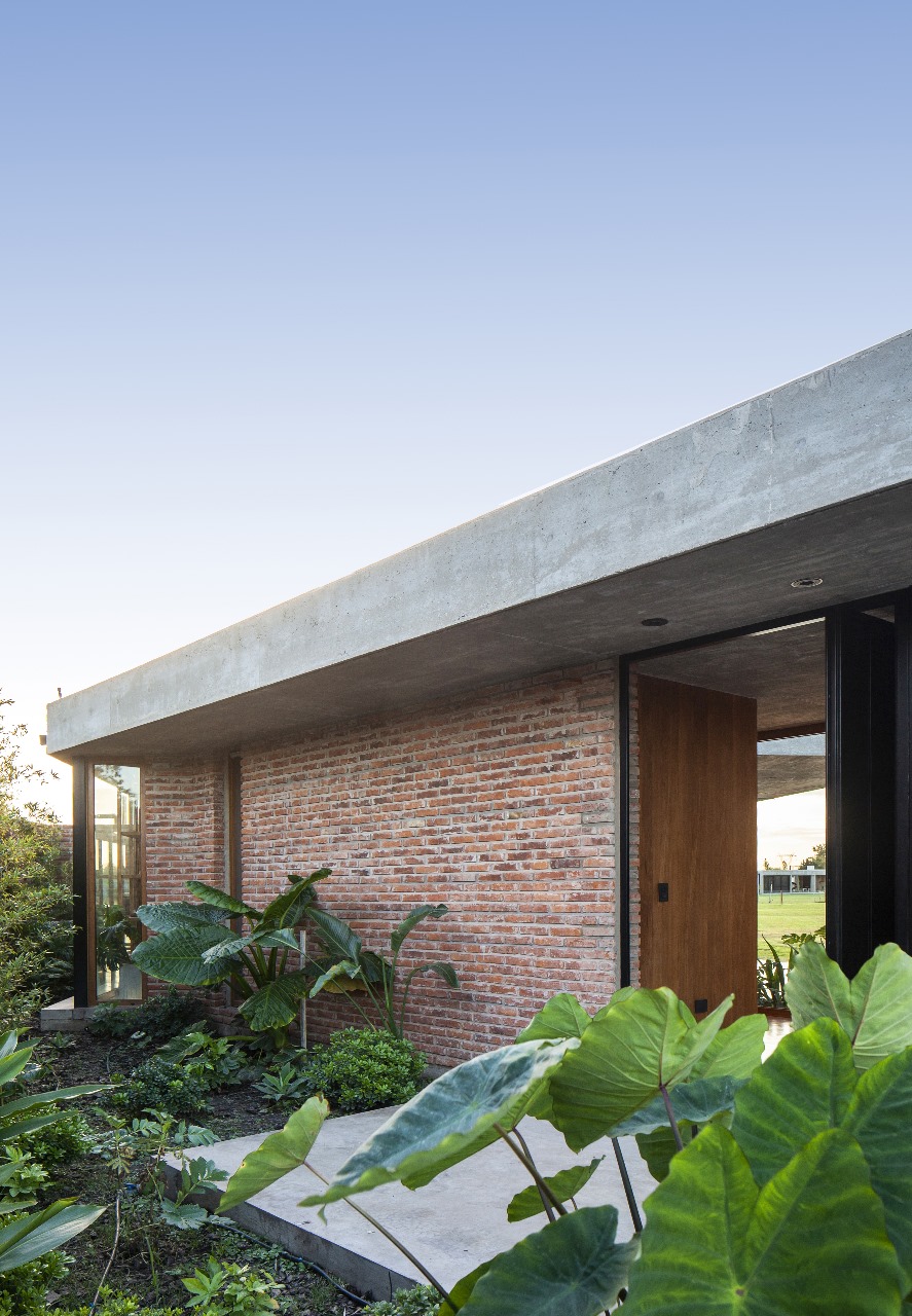 Vôlt House by Estudio PK - Ignacio Pessagno & Lilian Kandus - Architizer