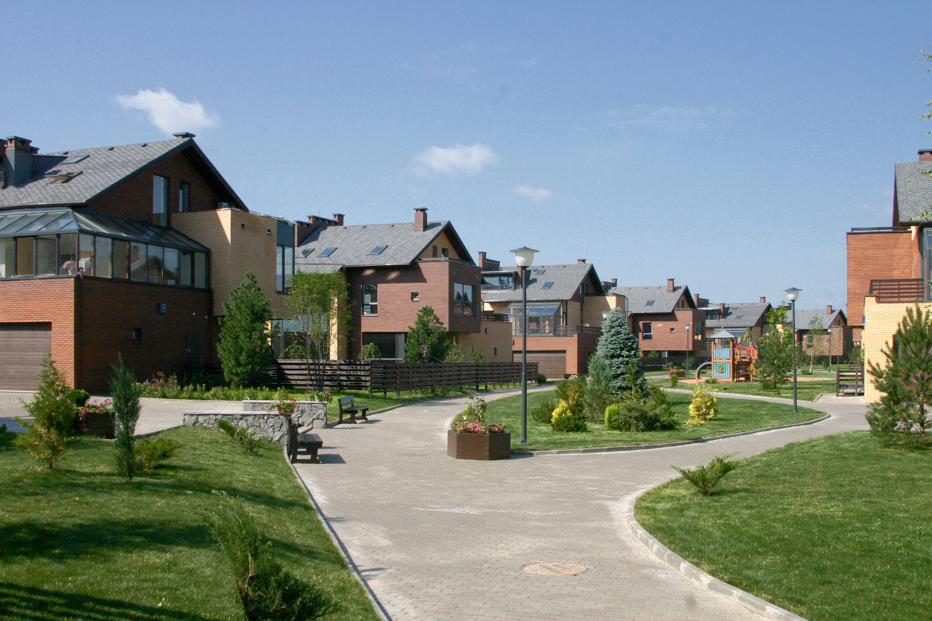 COTTAGE SETTLEMENT «BARVIKHA-CLUB» by Asadov Architectural Studio ...