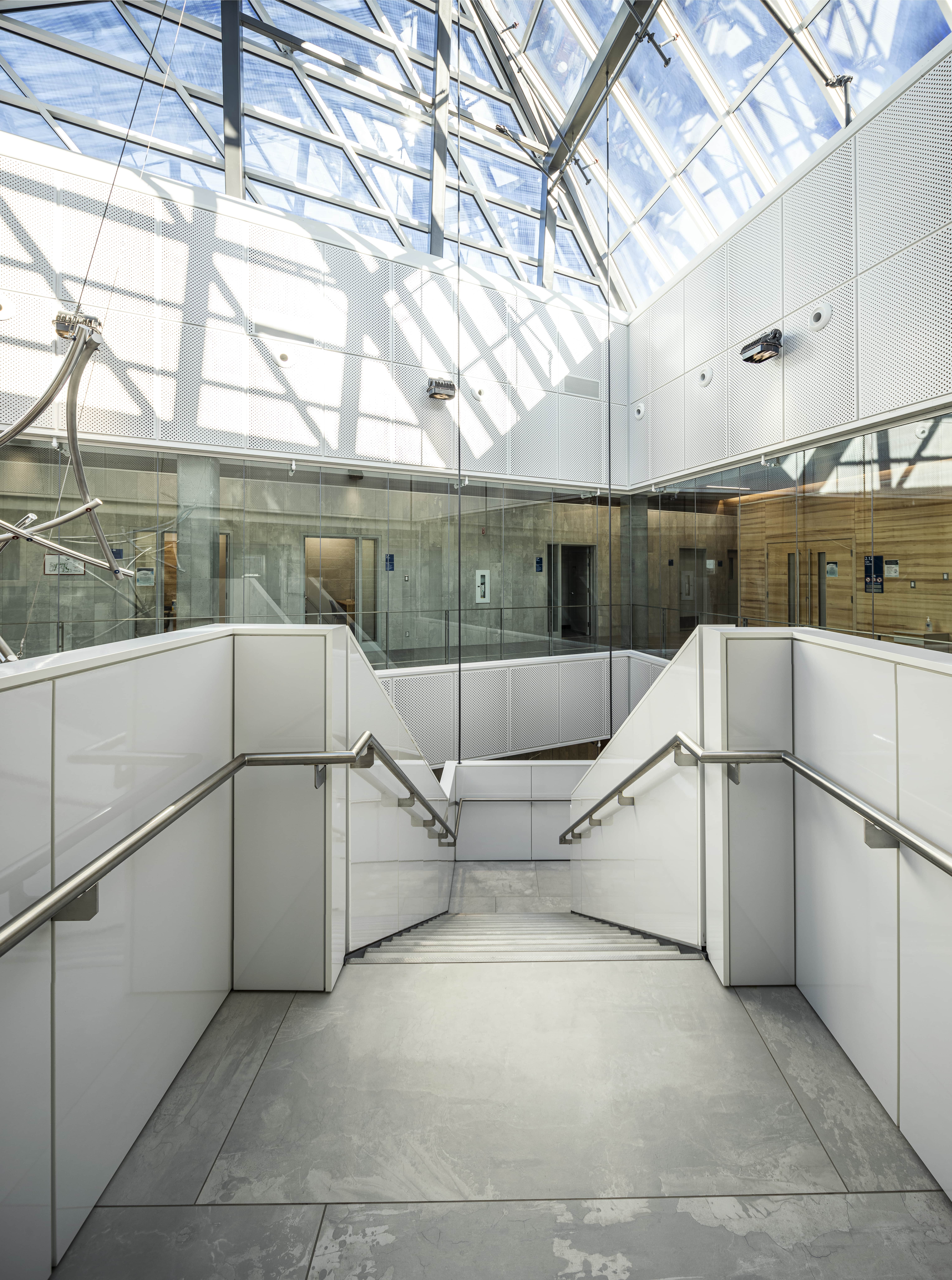 Palais de Justice de Rimouski by CCM2 architectes - Architizer