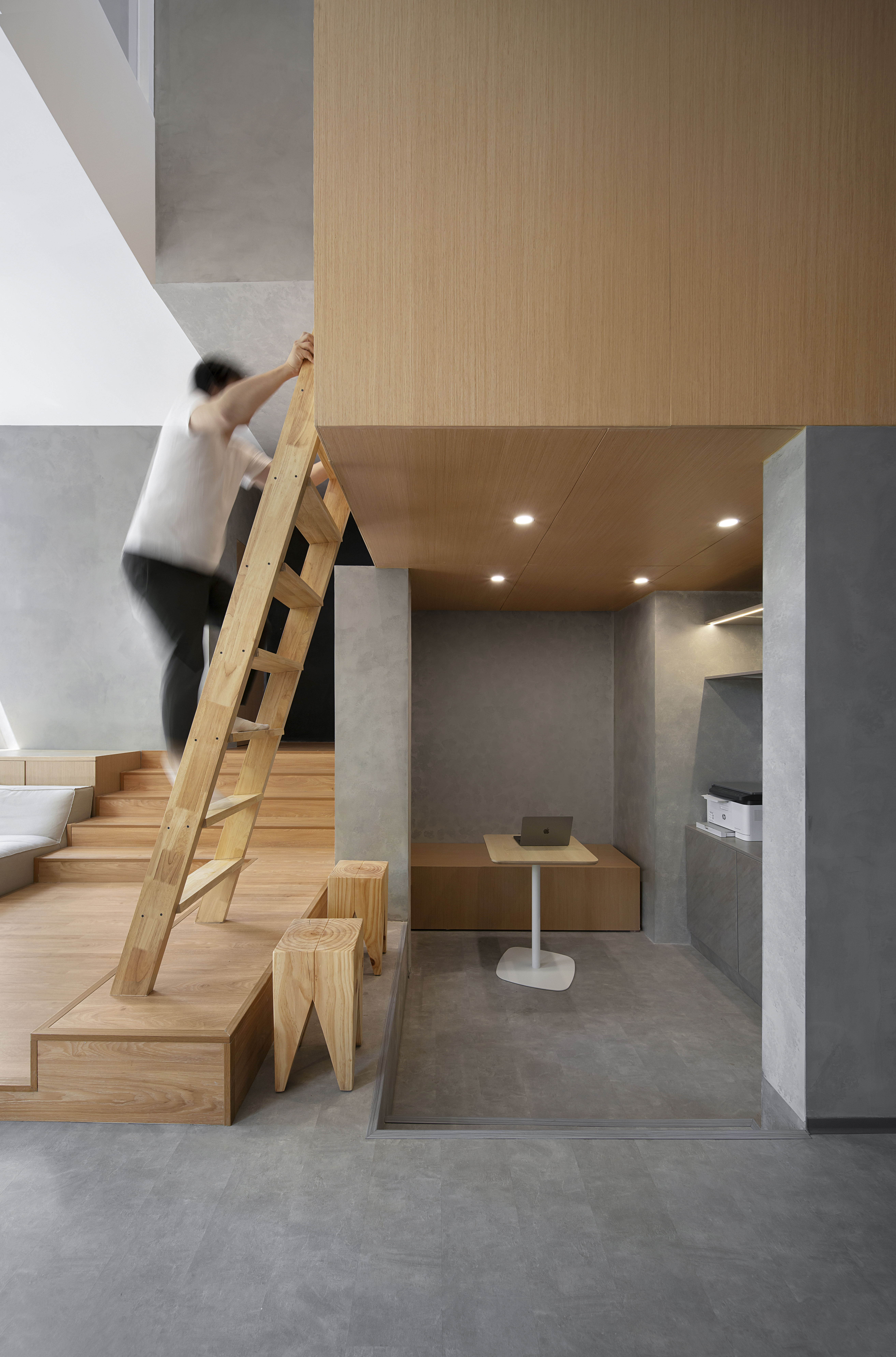 WOW Office by UK Studio - Architizer