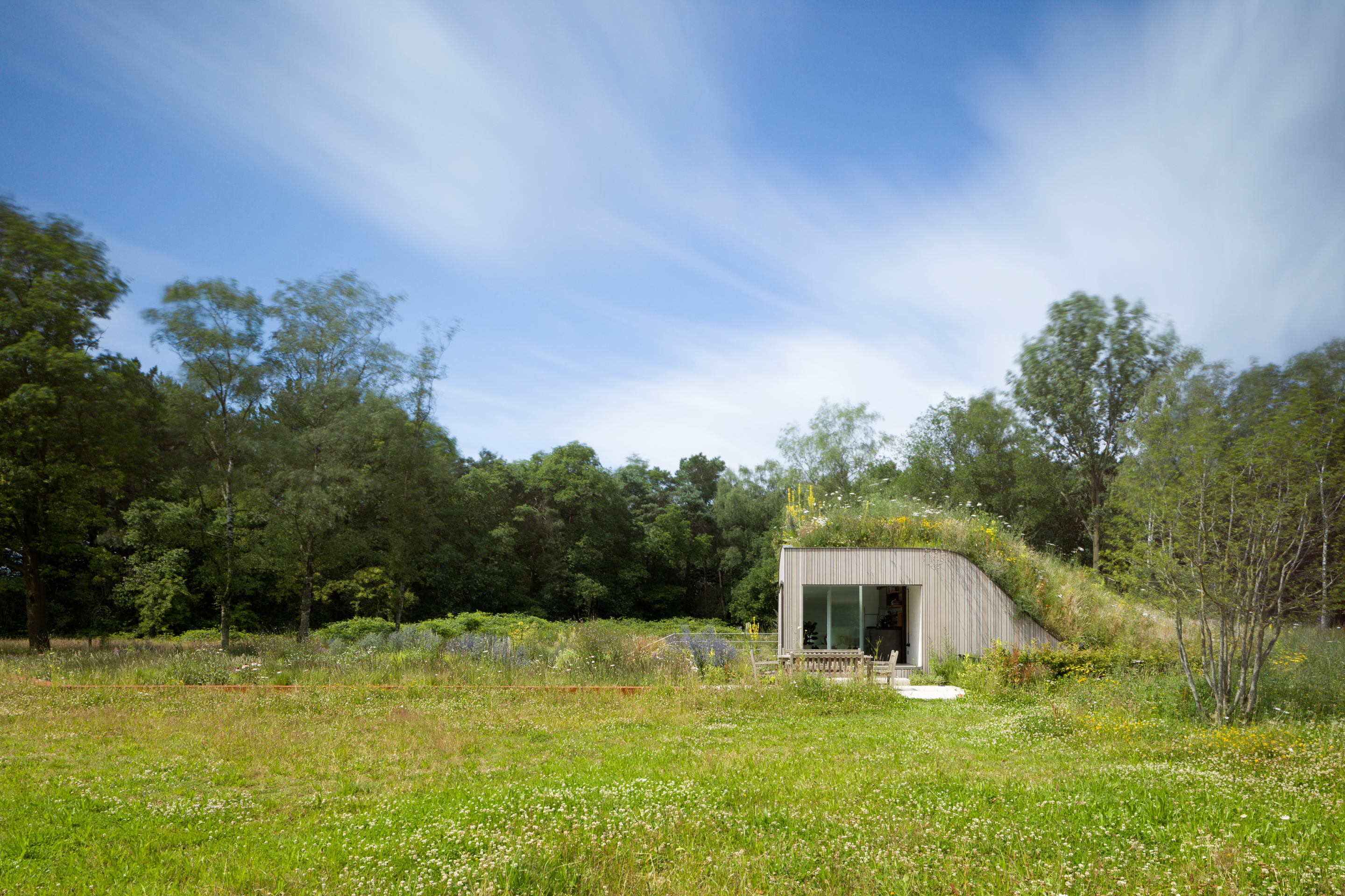 The House Under the Ground by WillemsenU - Architizer