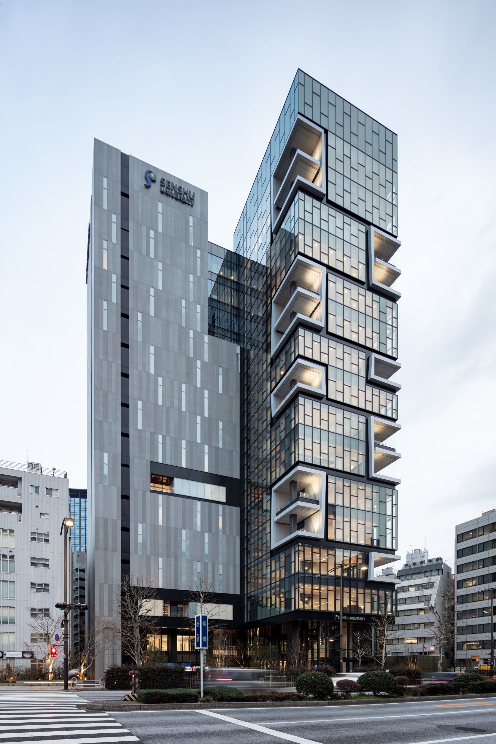 Senshu University Kanda Campus Building No. 10 140th Anniversary Hall ...