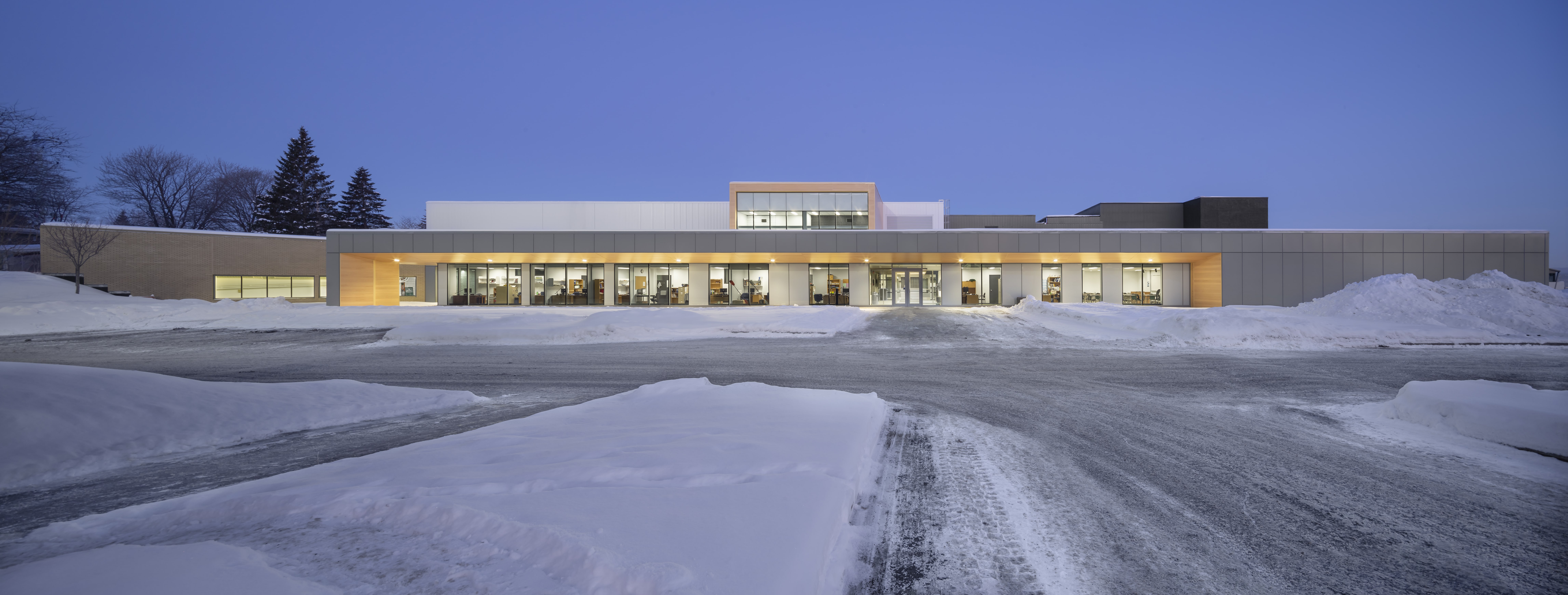 Centre d'activités sportifs-Cégep Garneau by CCM2 architectes - Architizer