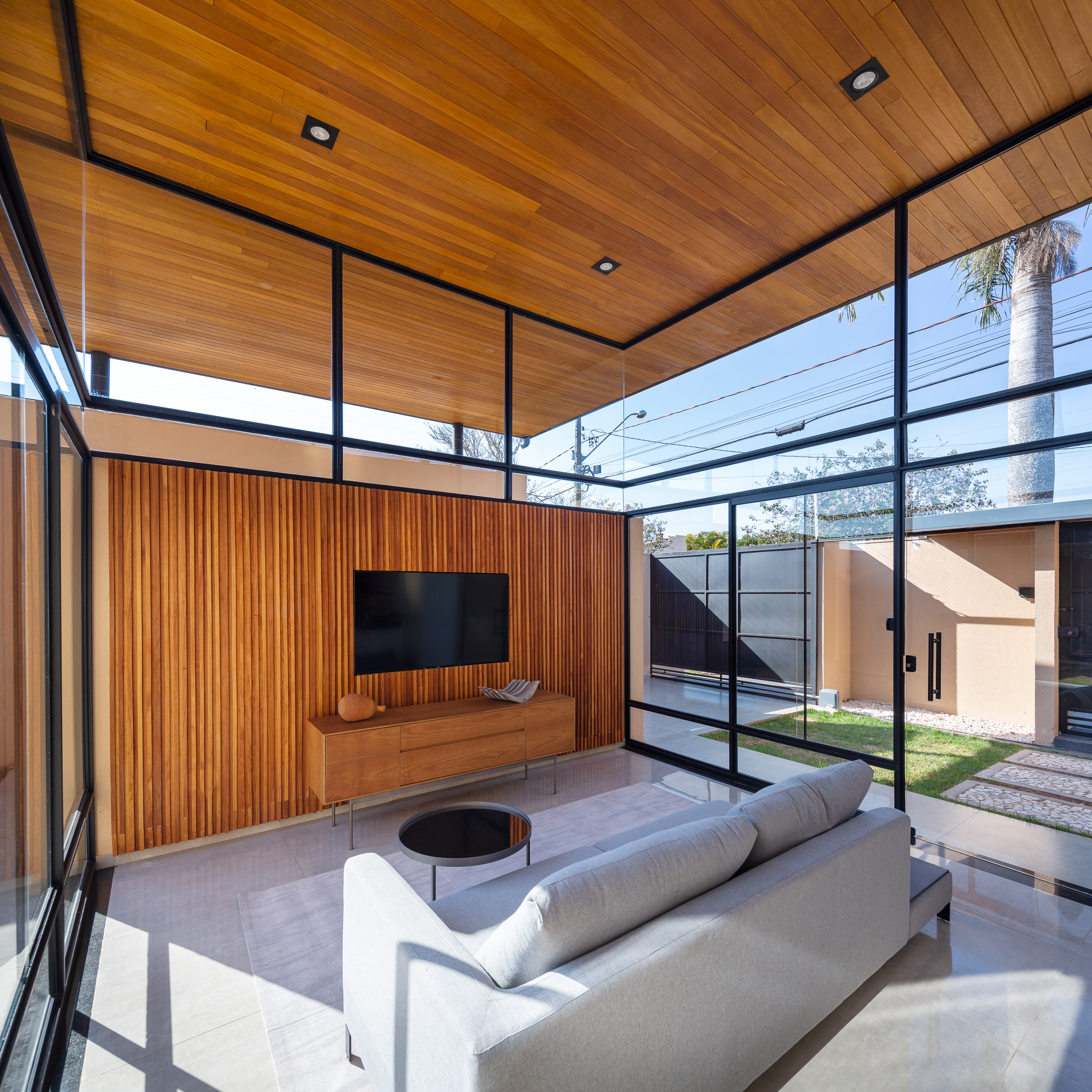 Glass House by Ser Arquitetos - Architizer