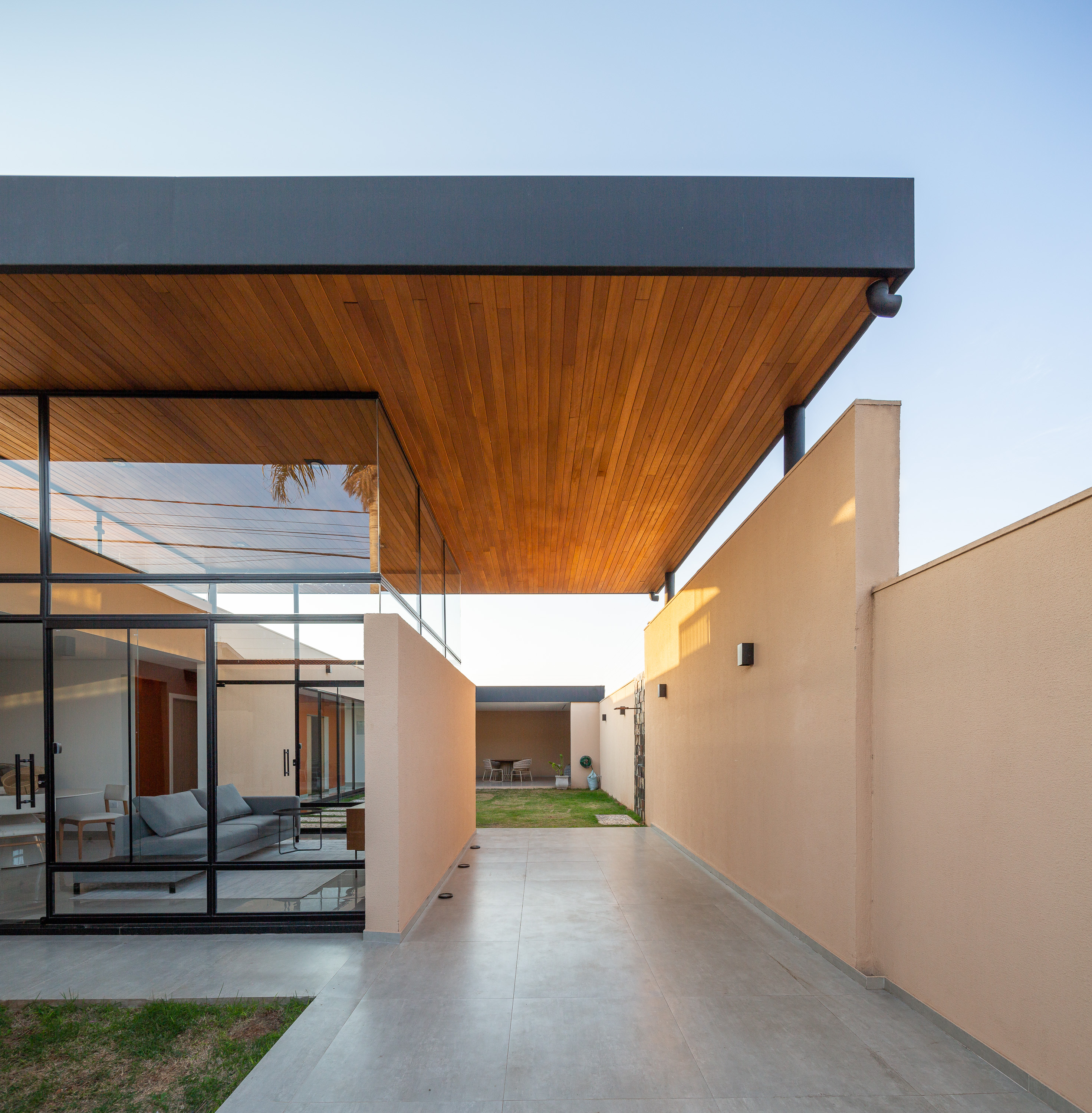Glass House by Ser Arquitetos - Architizer