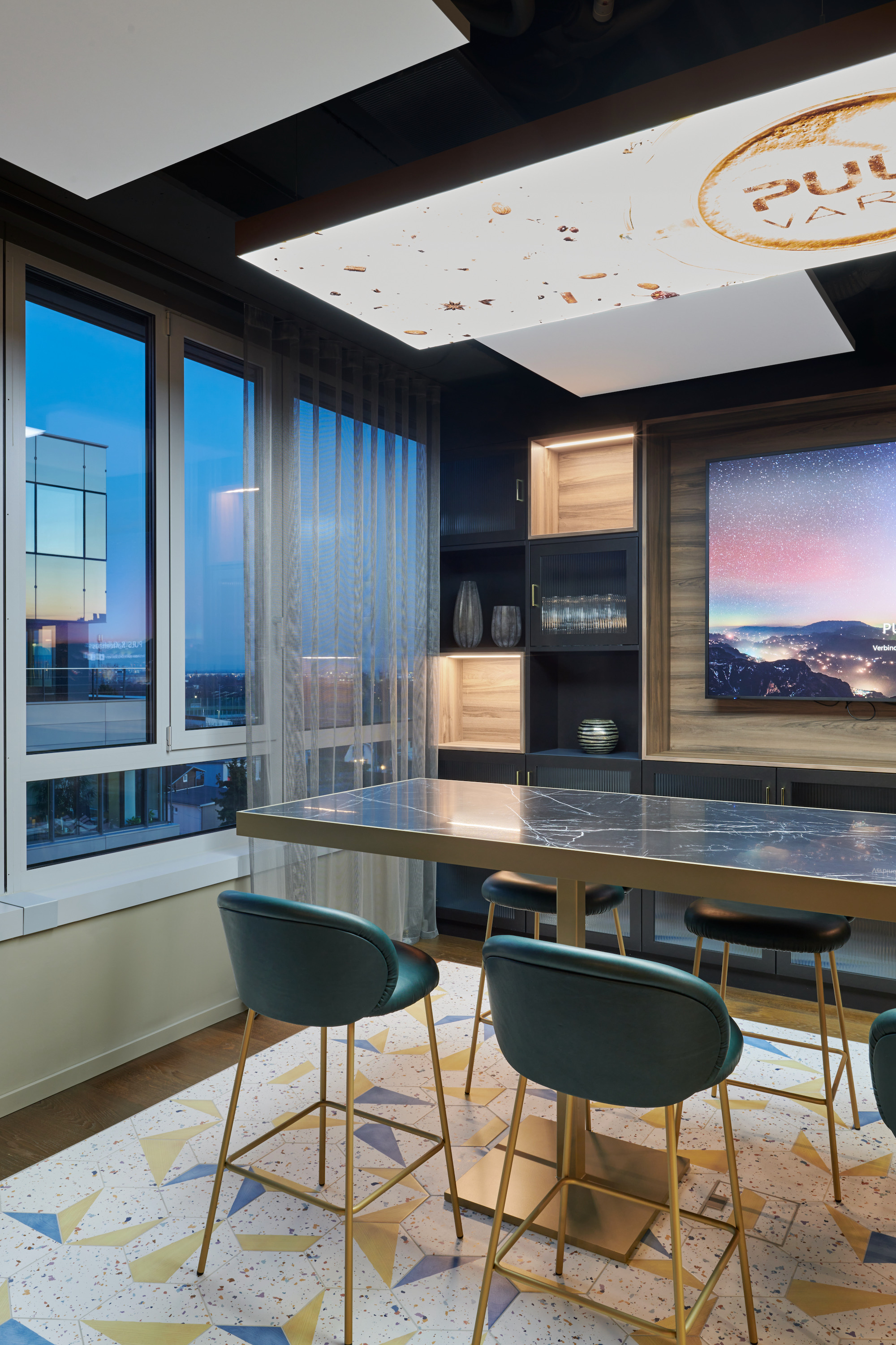 PULS Vario Offices Extended by Evolution Design - Architizer