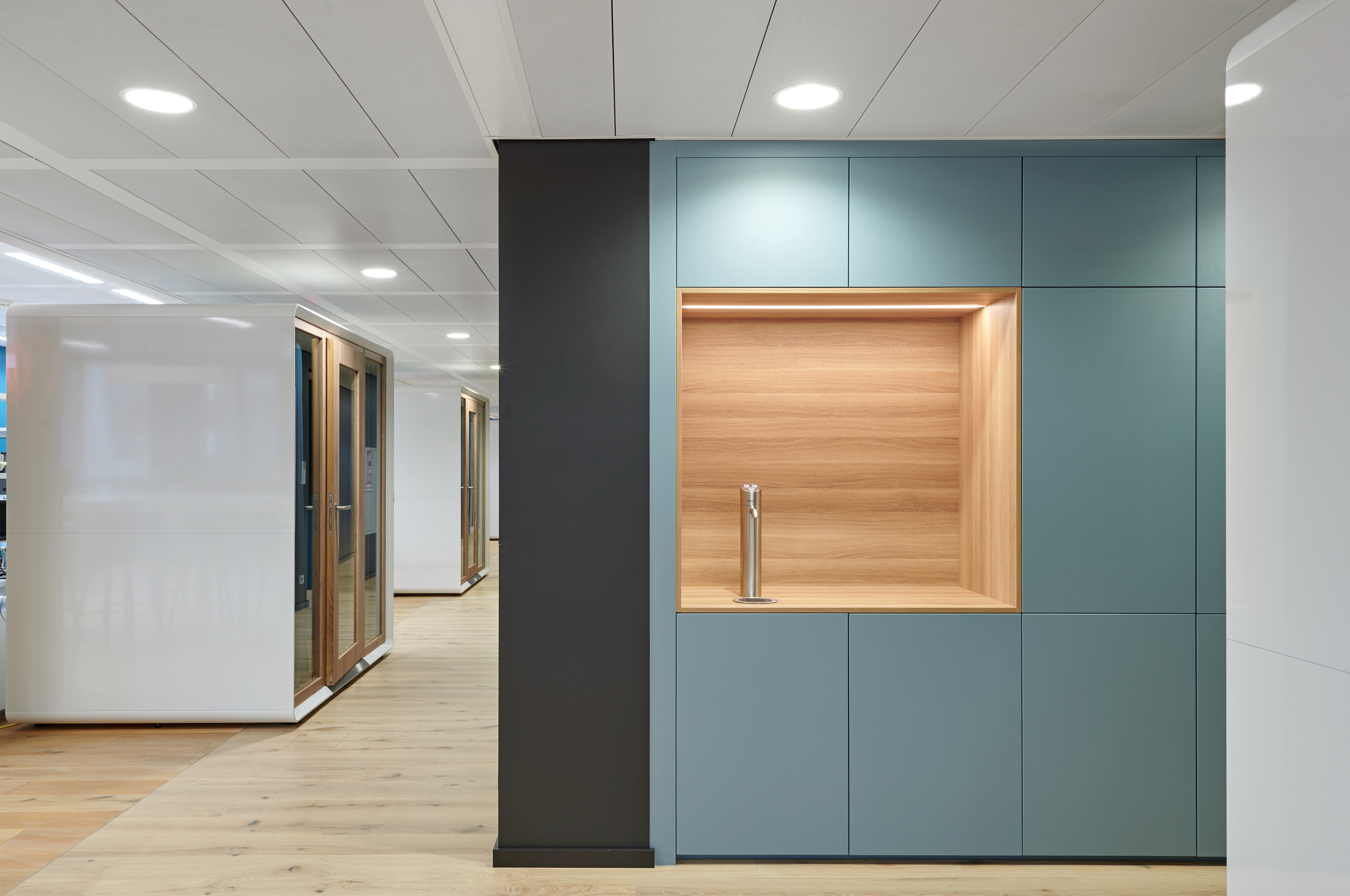 PULS Vario Offices Extended by Evolution Design - Architizer