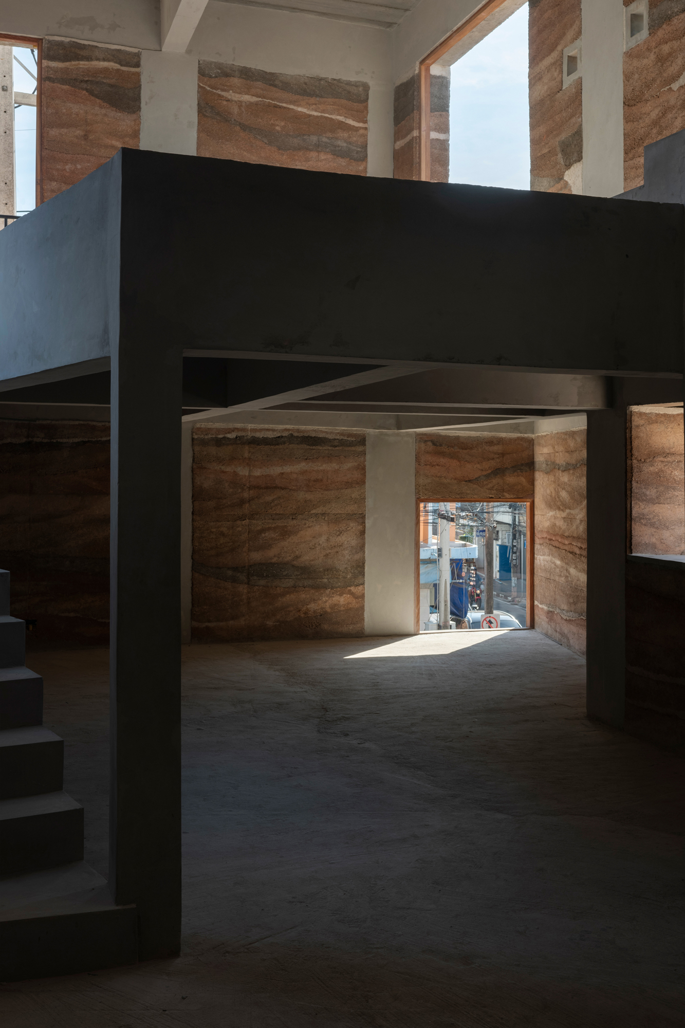 Chonburi Multi-Purpose Building by Suphasidh - Architizer