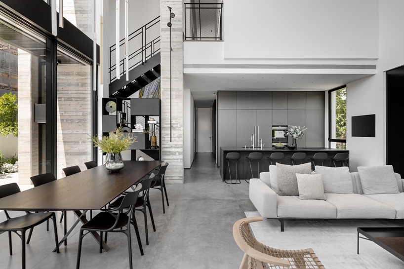 The home of Moshik Hadida - owner of an architecture and interior ...