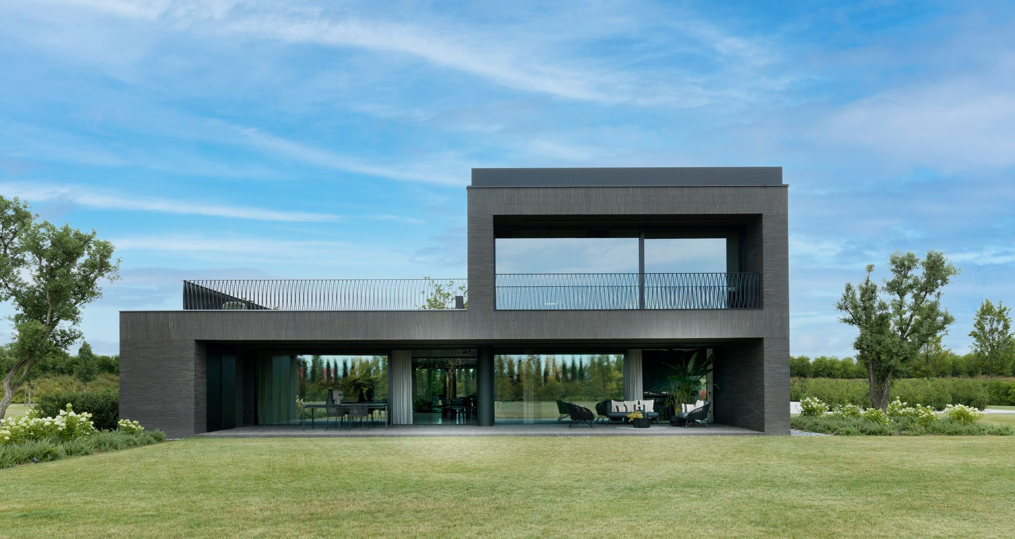 230_House in the park by MIDE architetti - Architizer