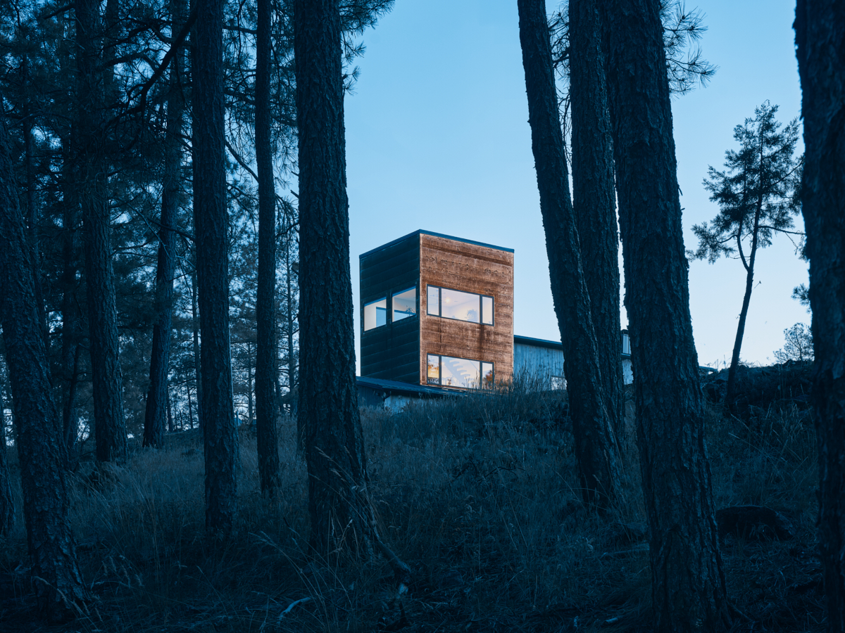 Idea 3907836: Malapai Tower House by The Ranch Mine in Flagstaff ...