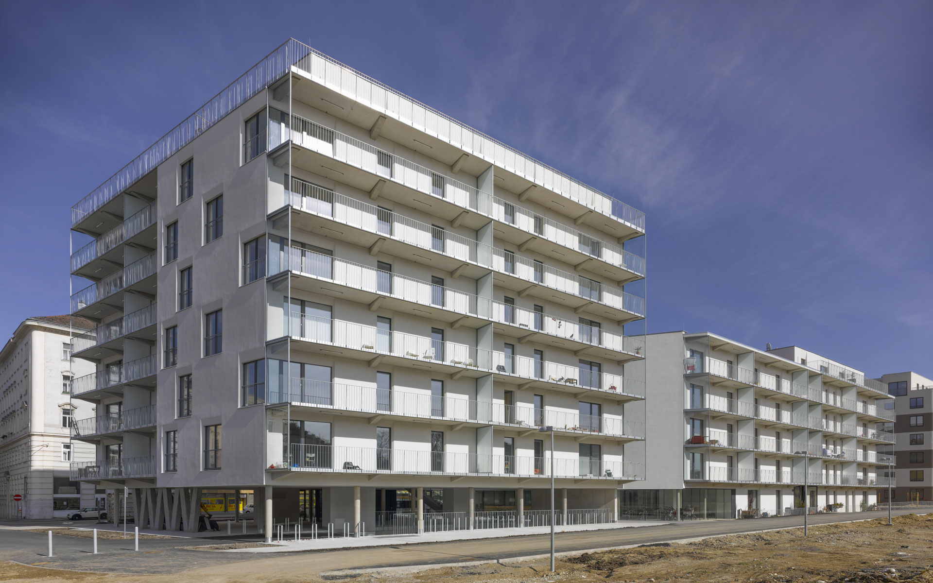 Eurogate Housing by Dietmar Feichtinger Architectes - Architizer
