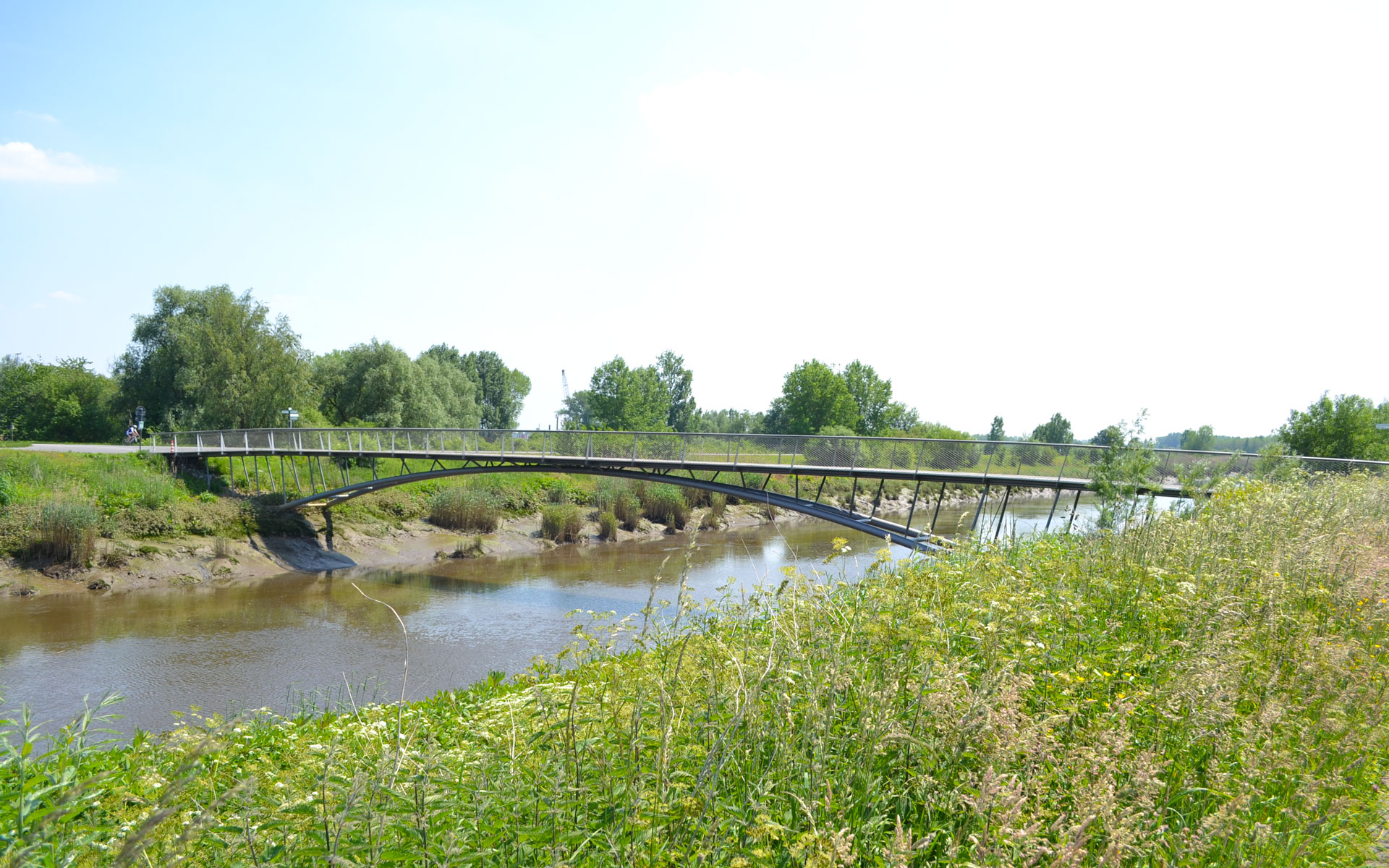 Two Pedestrian and Cycle Bridges by Dietmar Feichtinger Architectes ...