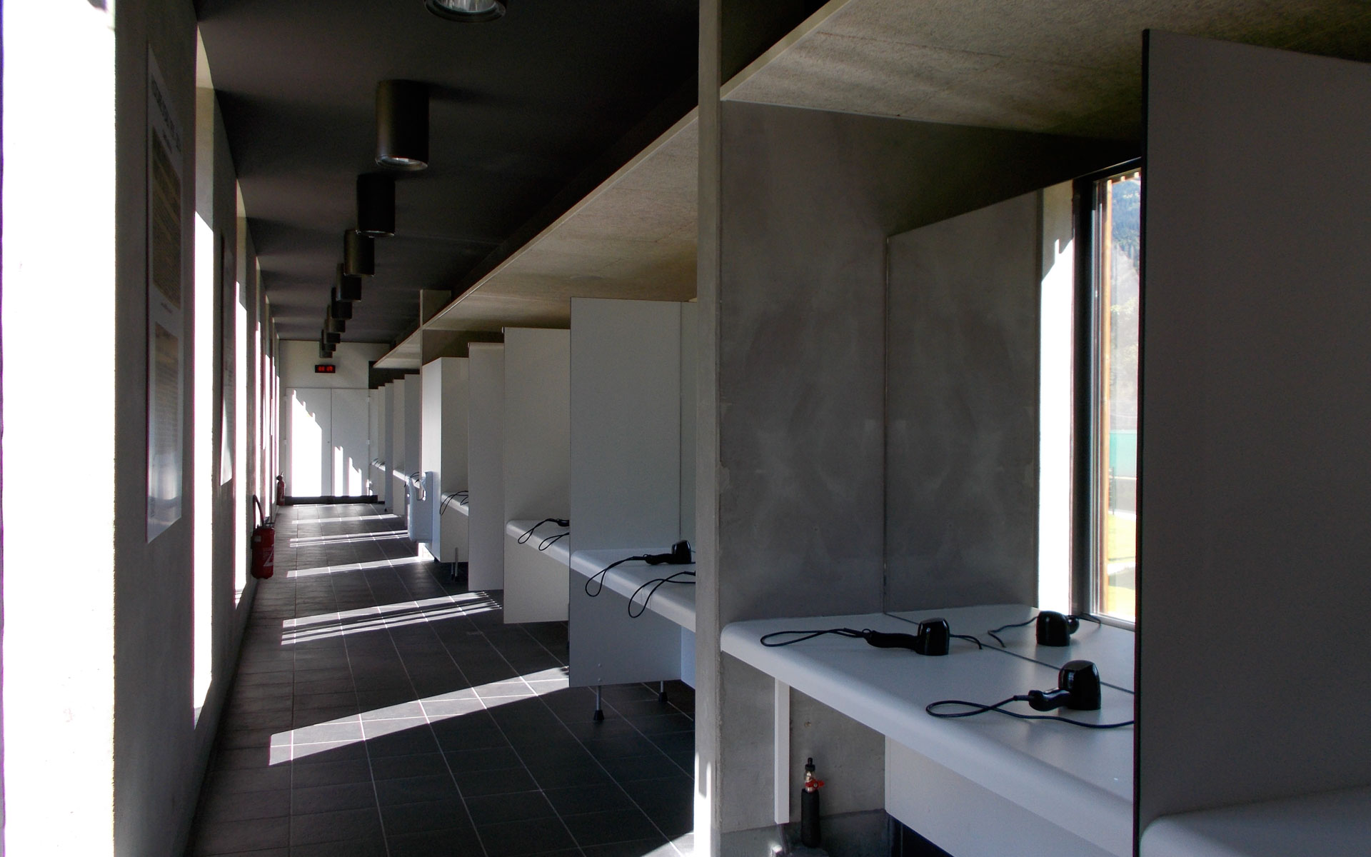 Public Indoor and Outdoor Pool by Dietmar Feichtinger Architectes ...