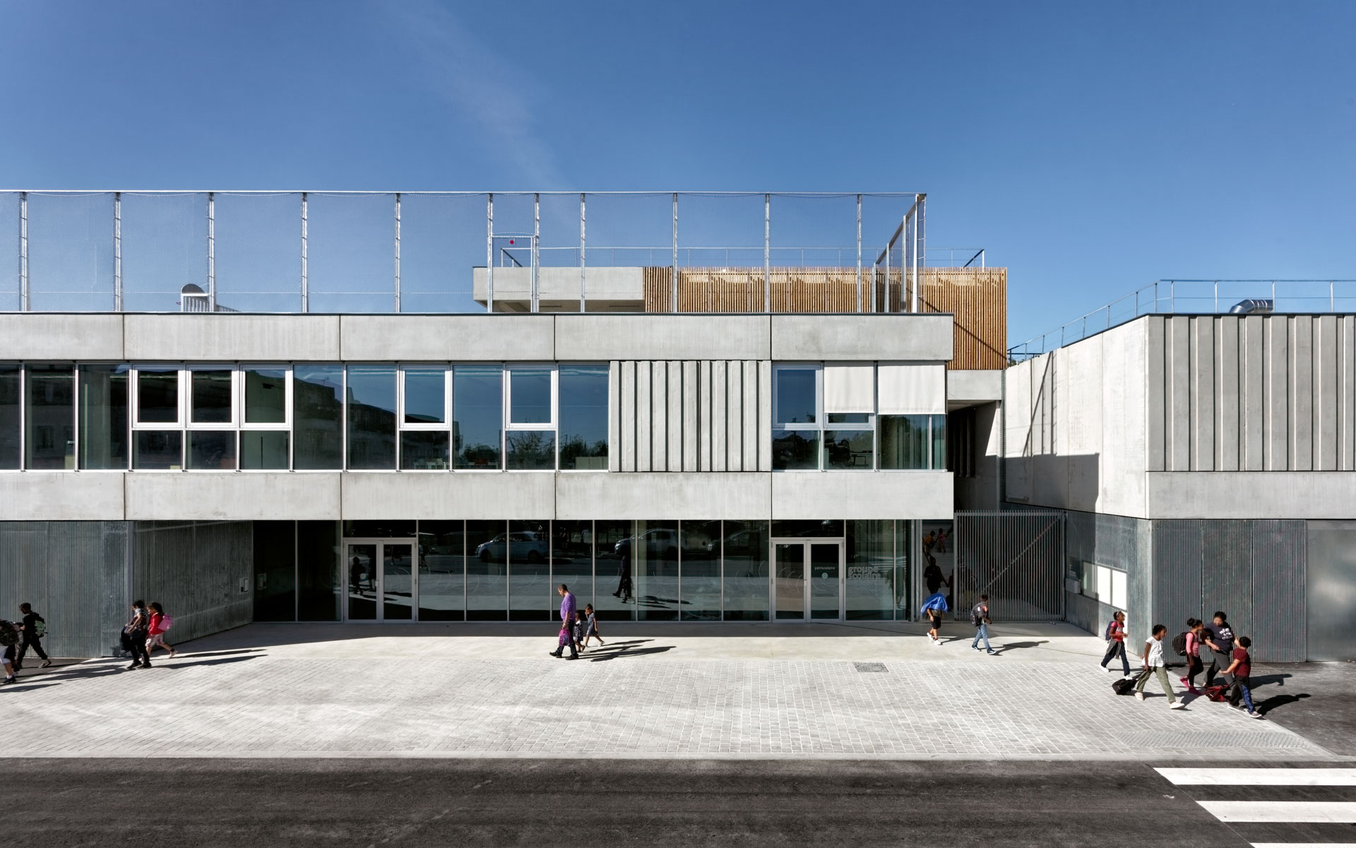 Idea 3912687: Universalis Nursery and School Center by Dietmar ...