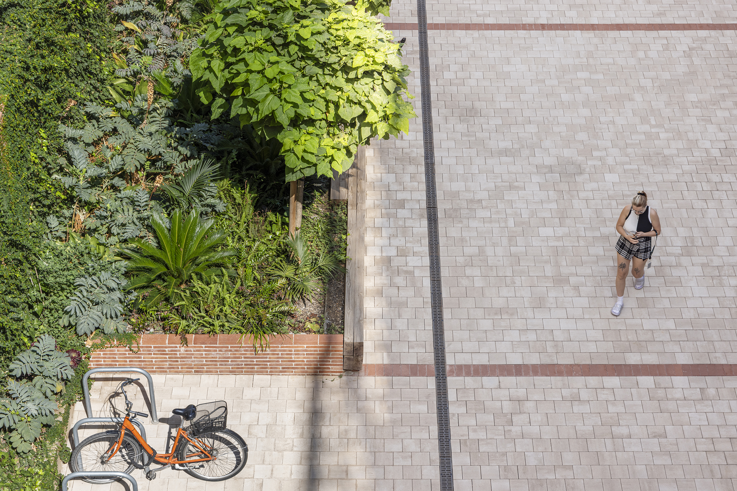 KNEM Offices by b720 Fermín Vázquez Arquitectos - Architizer