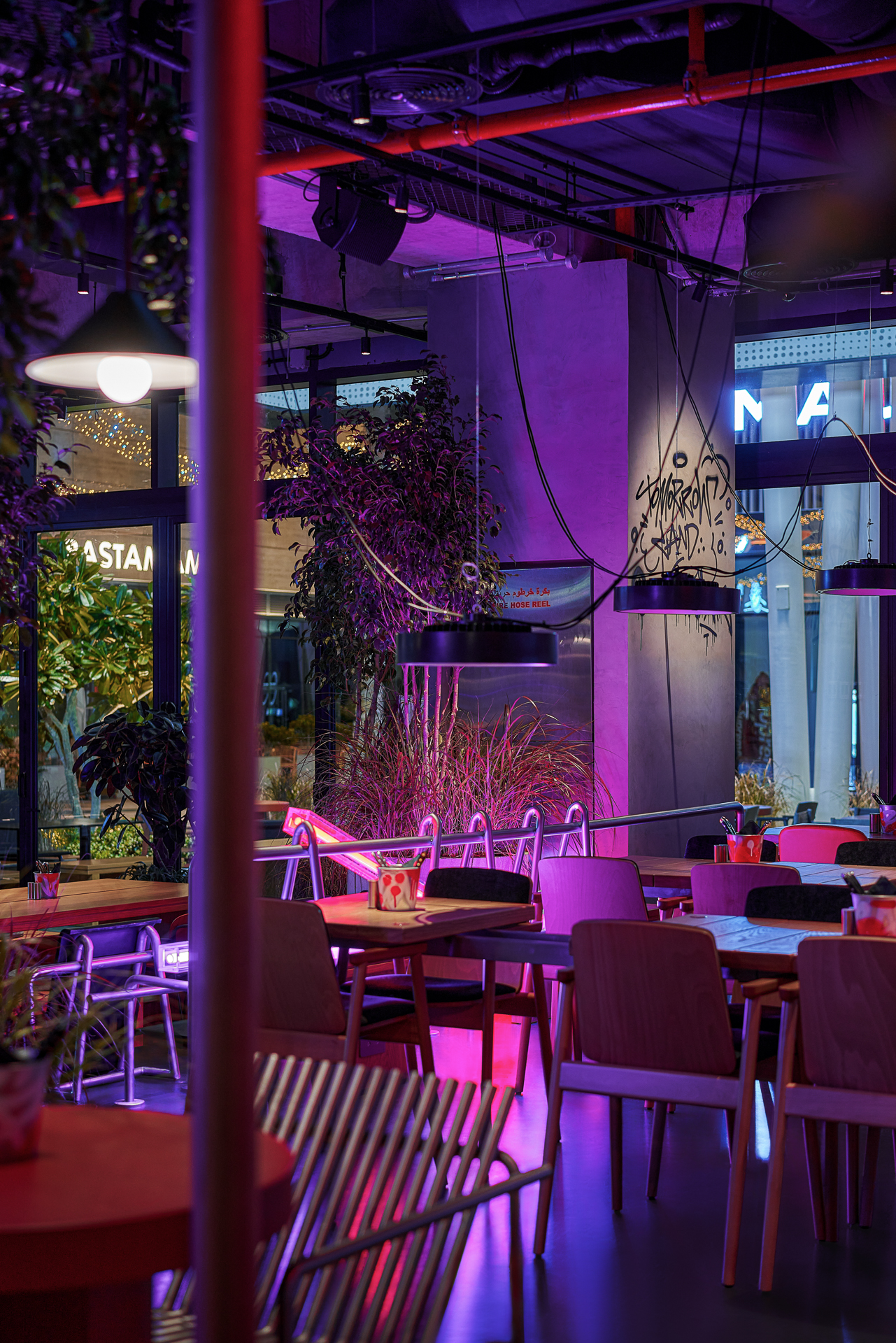 FRANK restaurant by DA bureau - Architizer