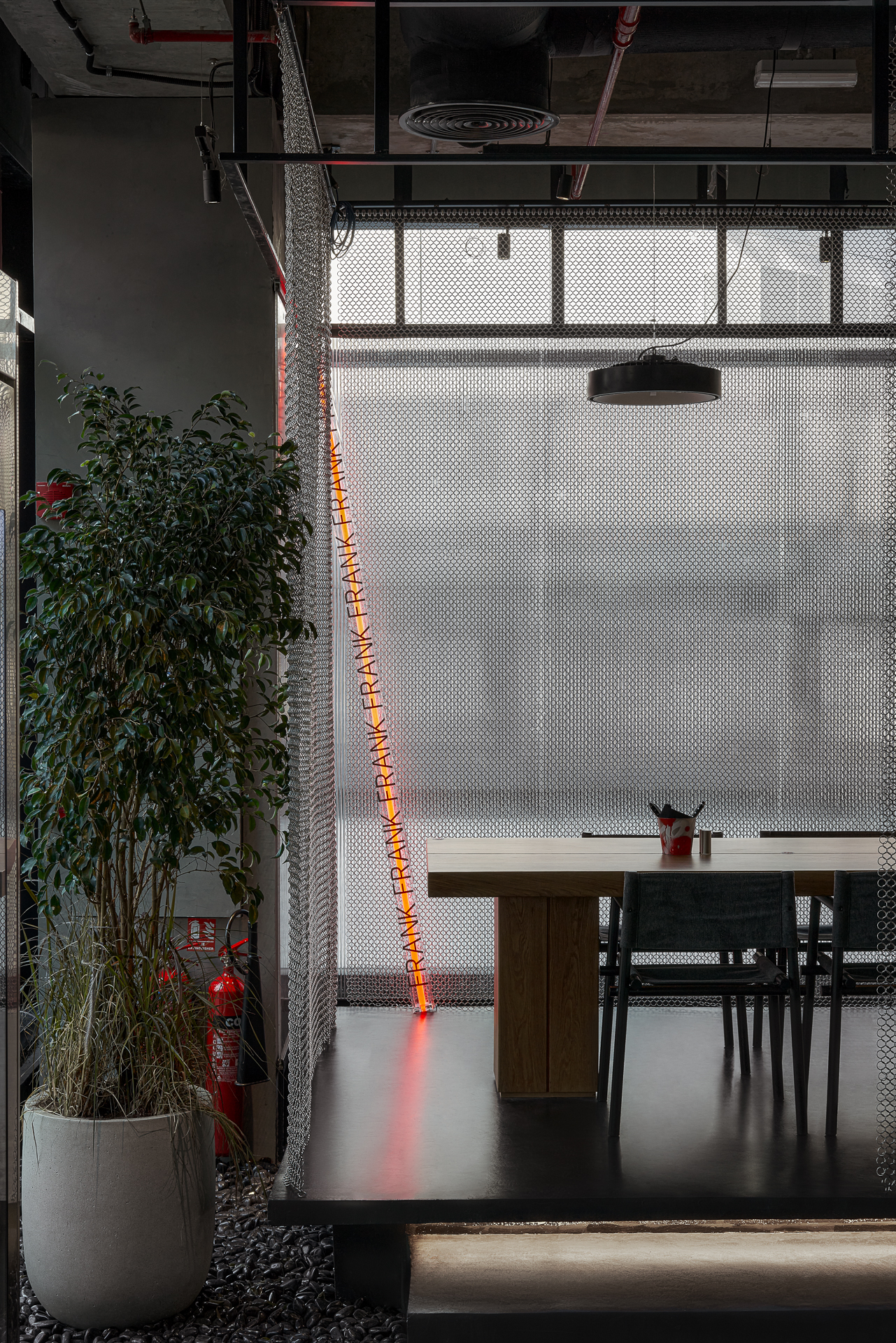 FRANK restaurant by DA bureau - Architizer