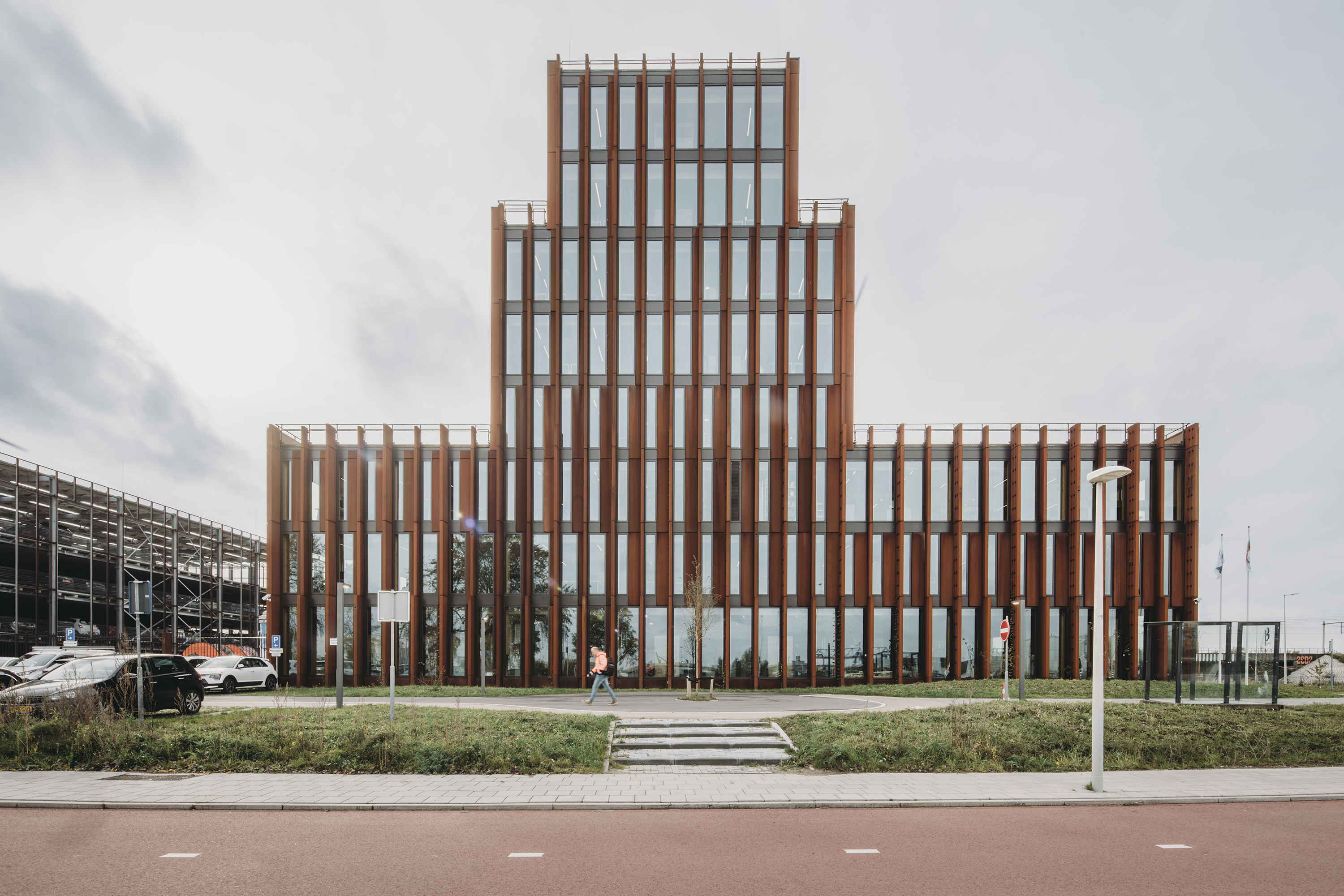 Alliander Westpoort by De Zwarte Hond - Architizer