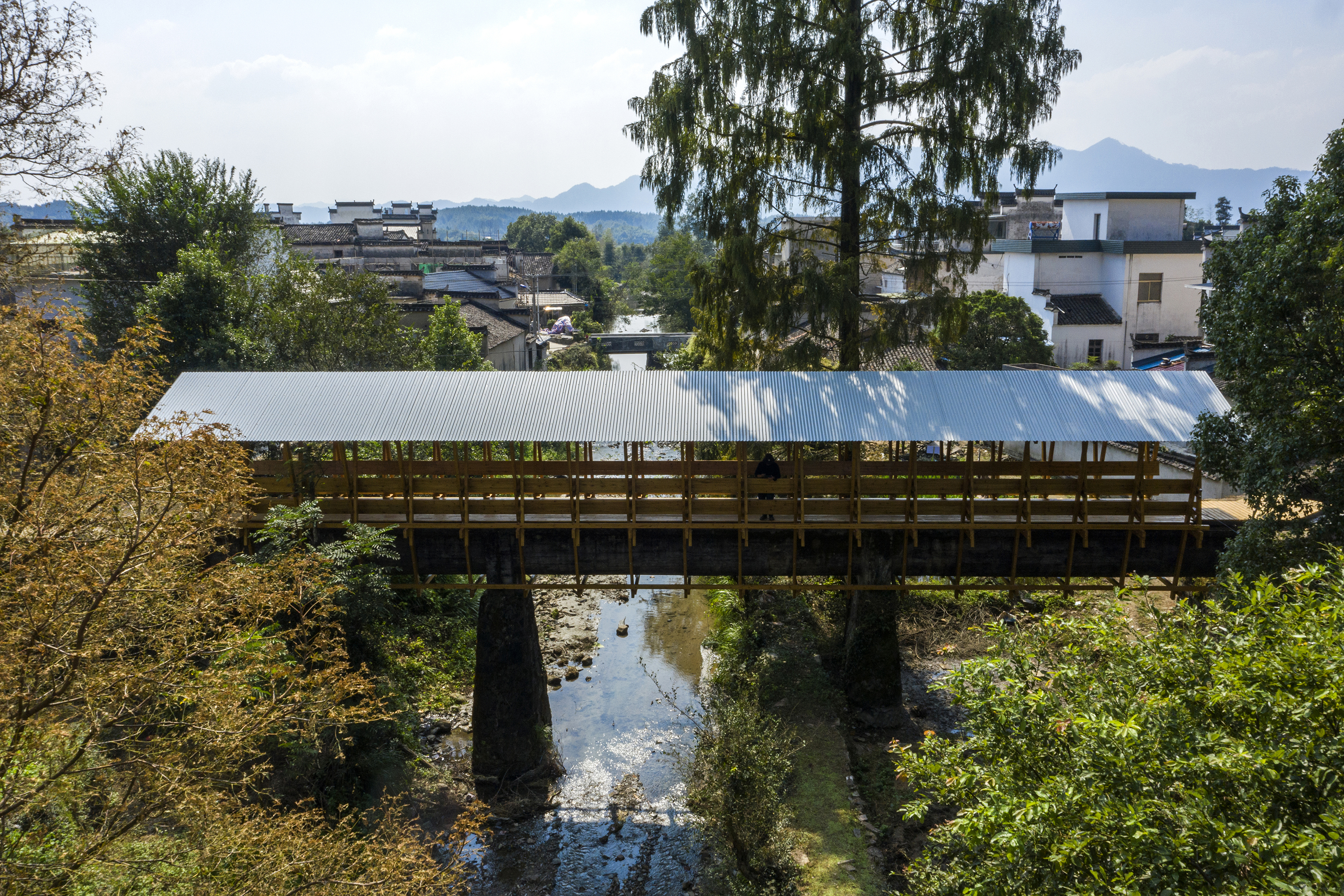 FW JI·Covered Bridge on Aqueduct by IARA - Architizer