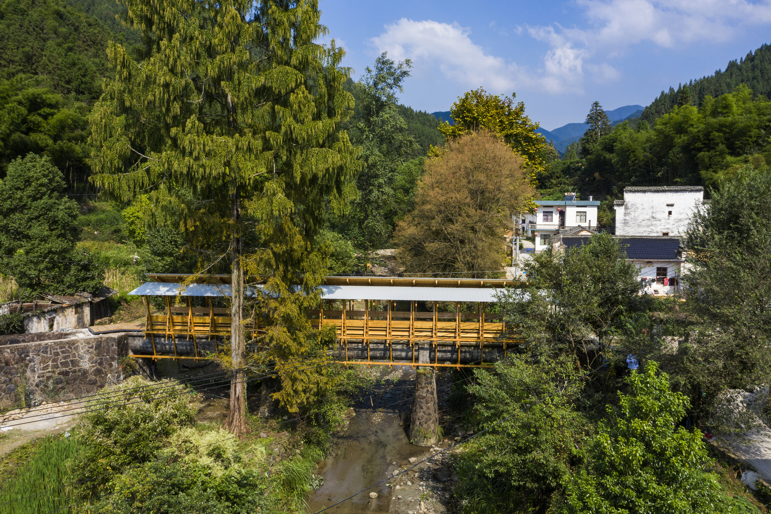 FW JI·Covered Bridge on Aqueduct by IARA - Architizer