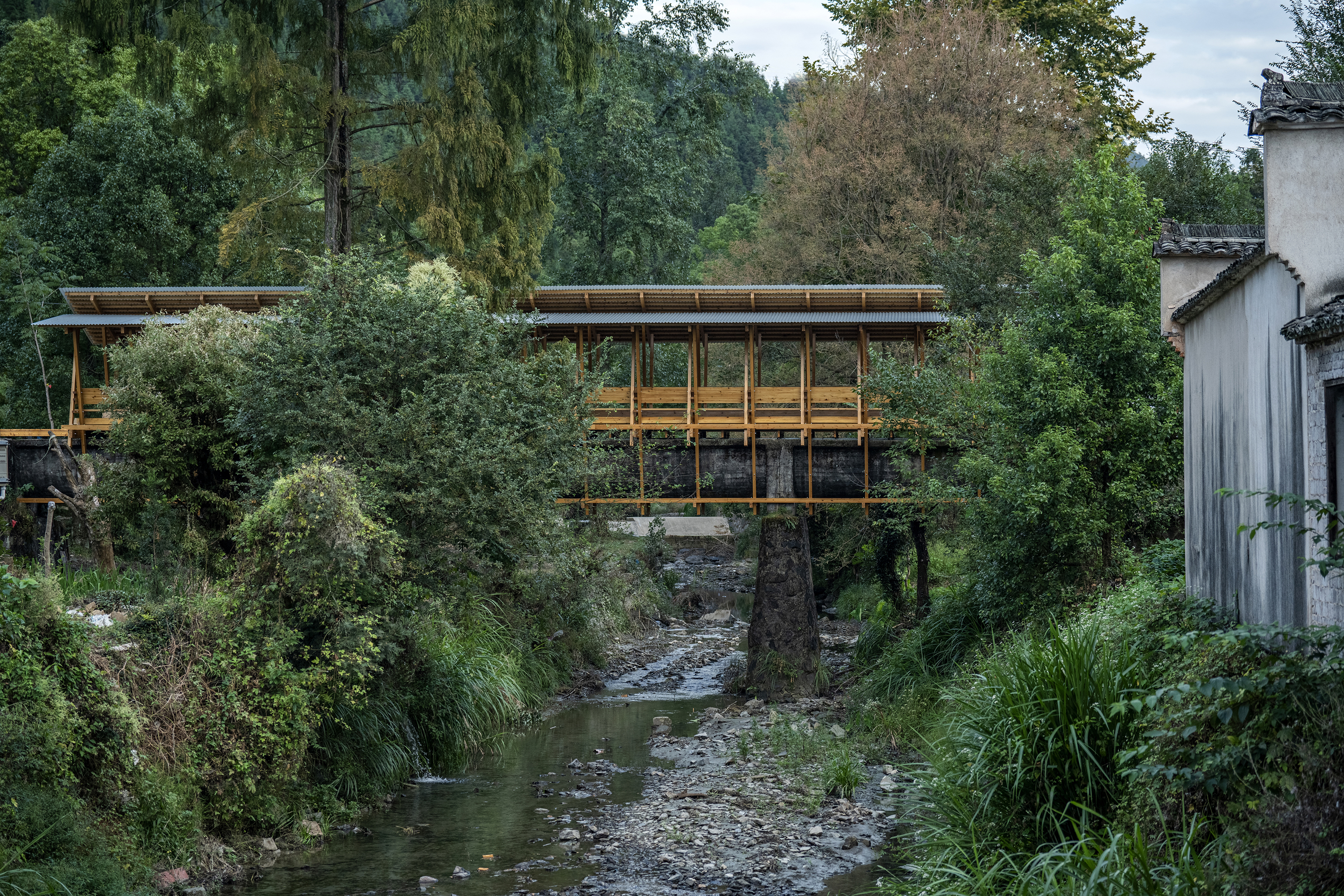 FW JI·Covered Bridge on Aqueduct by IARA - Architizer